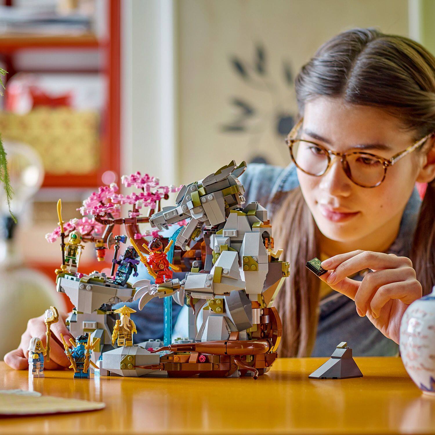 Customer Reviews: LEGO NINJAGO Dragon Stone Shrine Build and Display ...