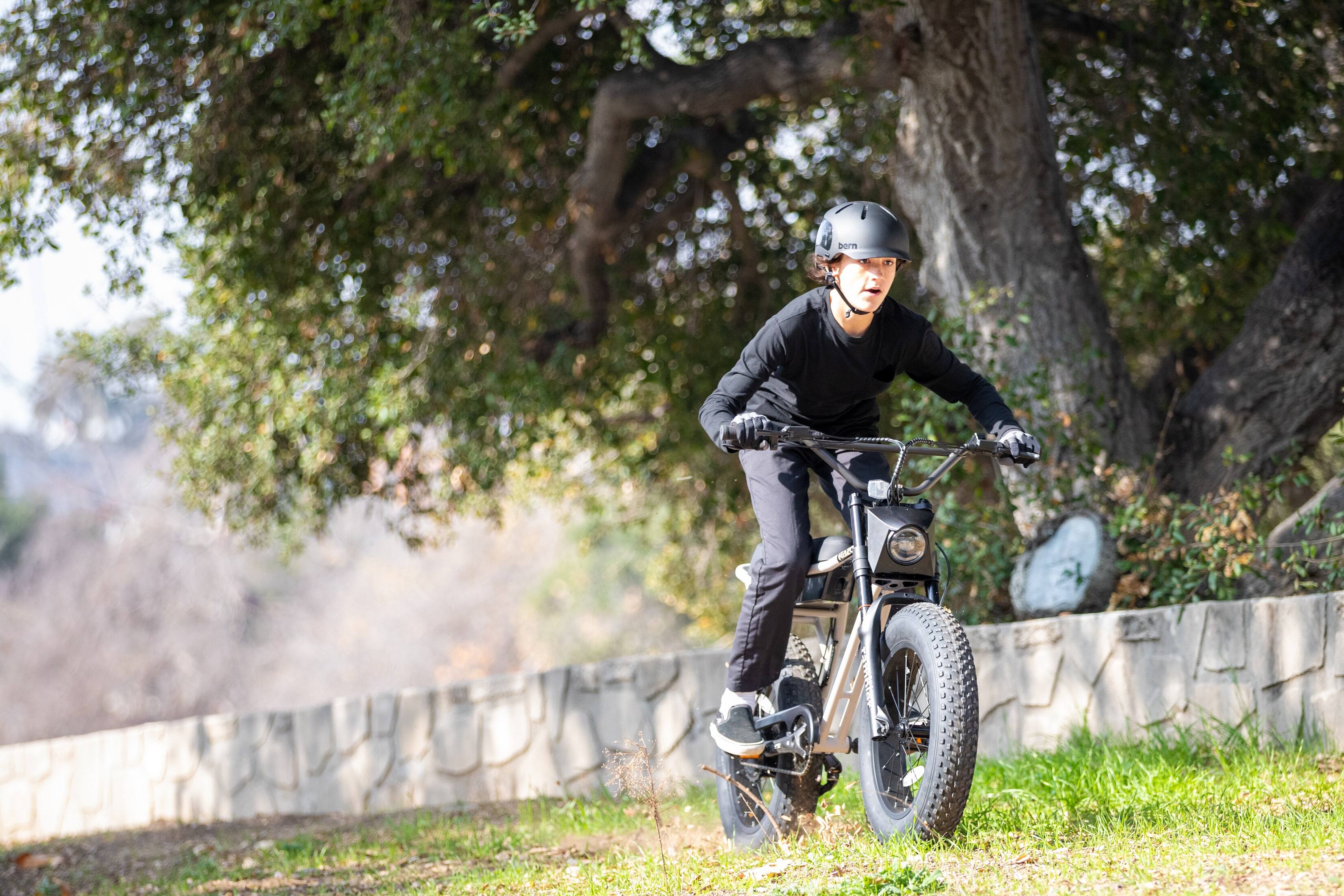 Best Buy: Razor Rambler TRL eBike w/ up to 16.6 Mile Max Operating Range and 19.9 MPH Max Speed ...