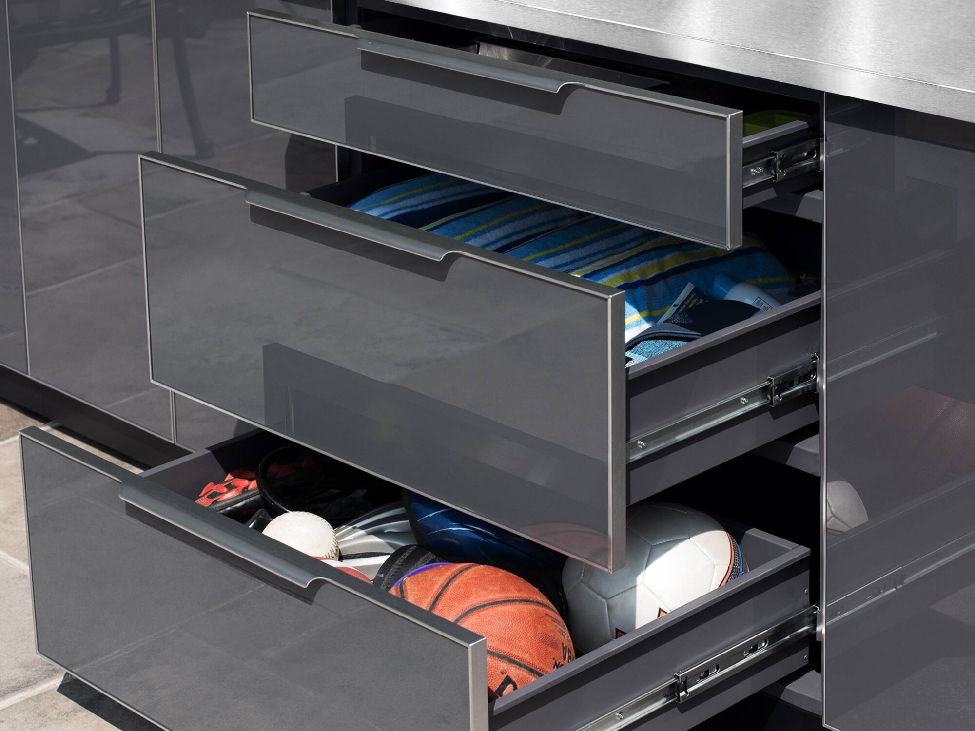 NewAge Products Outdoor Kitchen Aluminum 5 Piece Cabinet Set with 3 ...