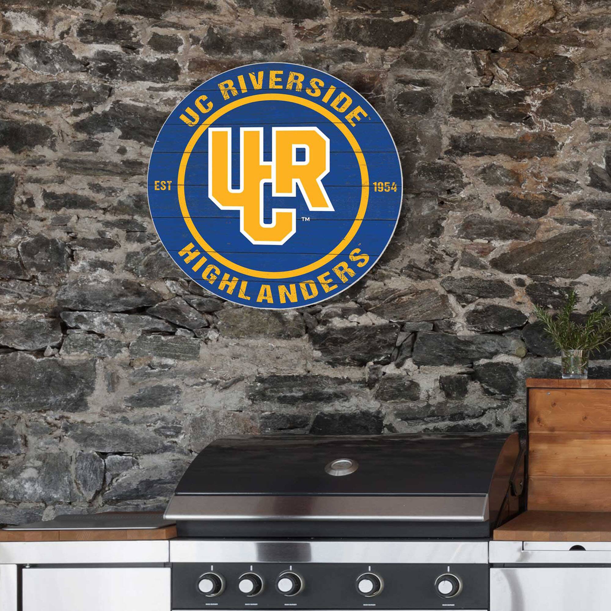 Jardine UC Riverside Highlanders 20'' x 20'' Indoor/Outdoor Circle Sign ...