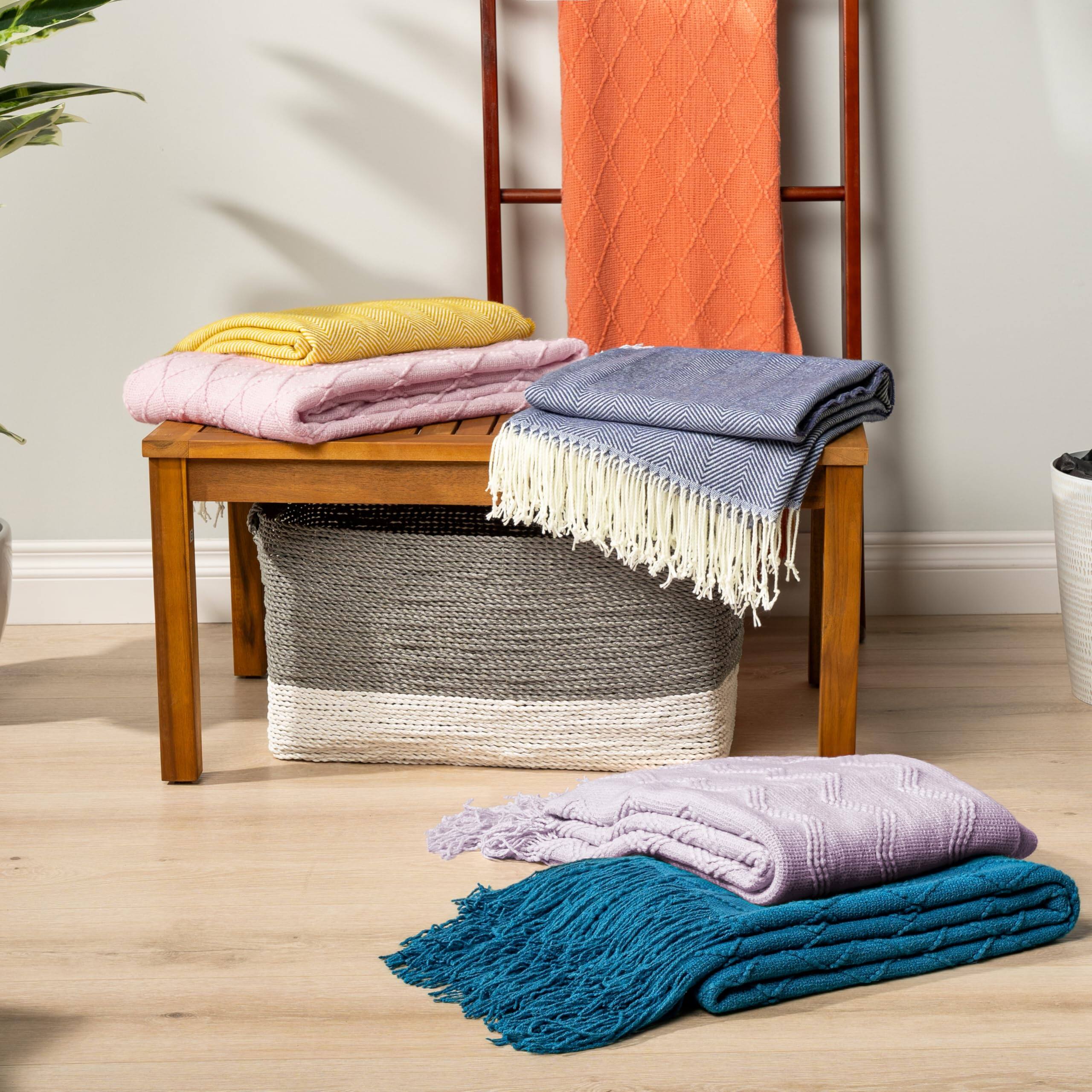 Paradigms Interiors Coral Knit Throw Blanket For Couch Bed Soft Knitted ...