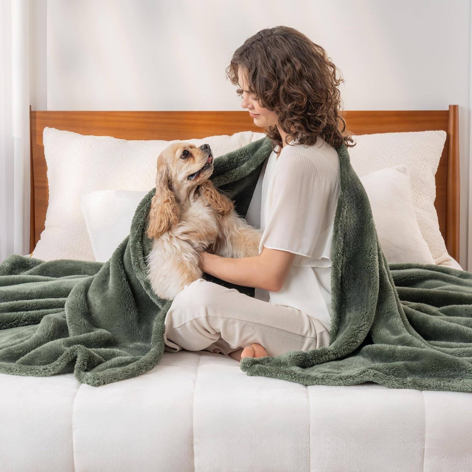 blue Paaaawaters Blanket Classic Extra Fluffy™ Plush Throw Blanket ...