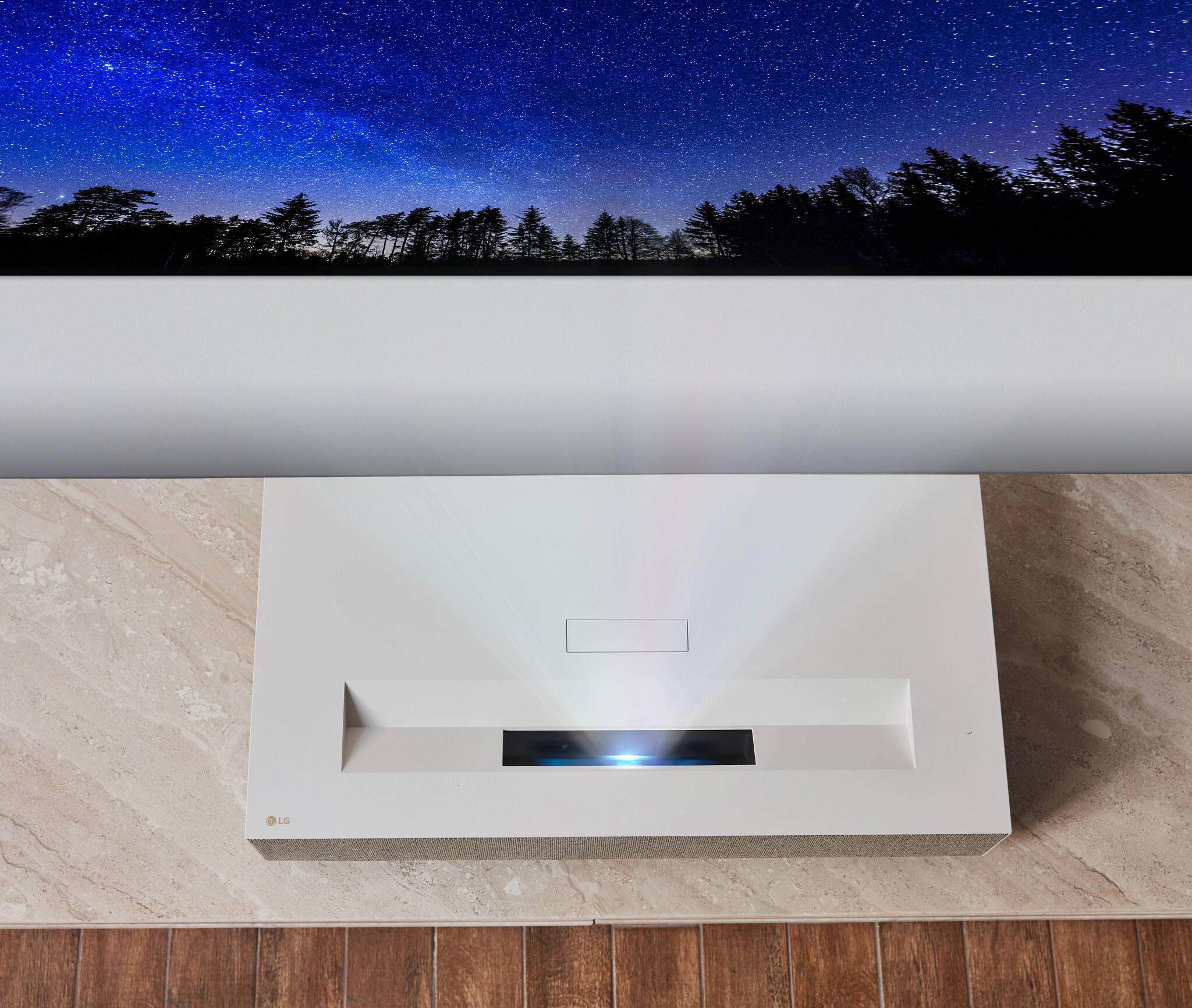 Best Buy: LG CineBeam HU915QE Premium 4K UHD Laser UST Projector White ...