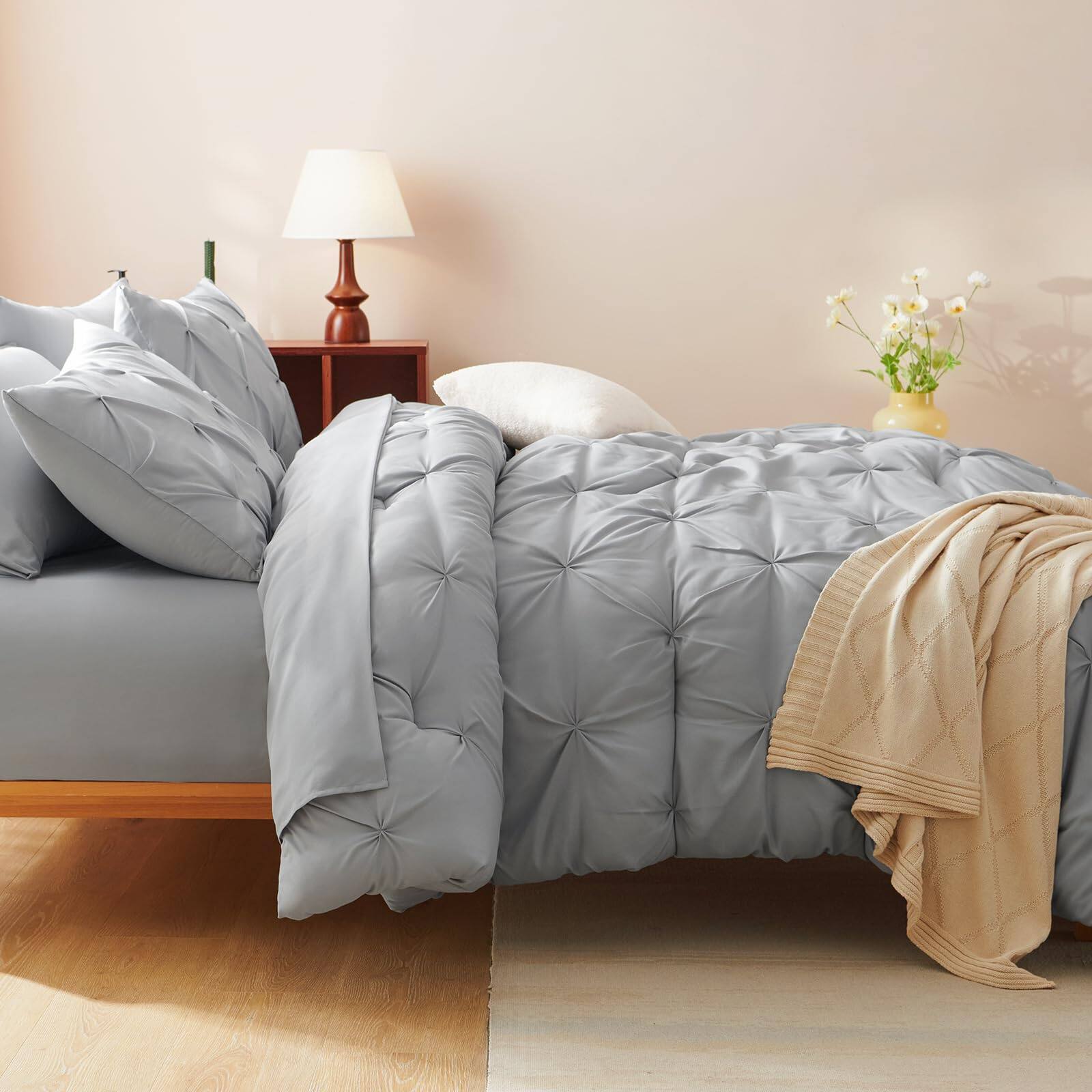 Paradigms Interiors Comforter Set 7 Pieces Bed In A Bag Light Luxury ...