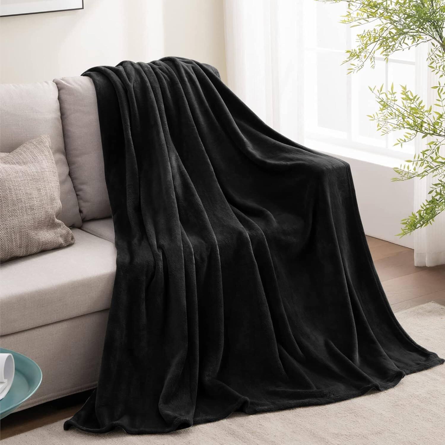 blue Paaaawaters Fleece Blanket Black Throw Blankets for Couch & Bed ...