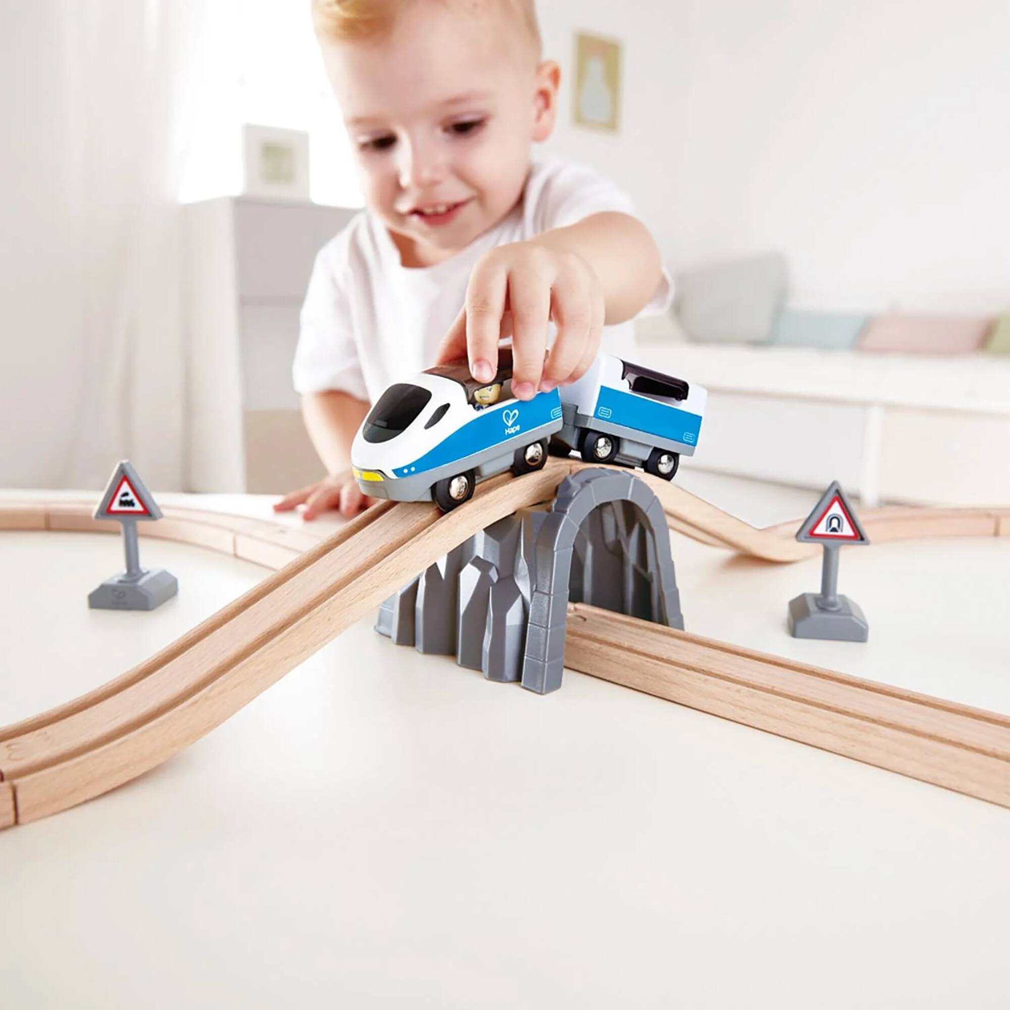 Best Buy: Hape Hape: Passenger Train Set Figure 8 Track Railway Set ...