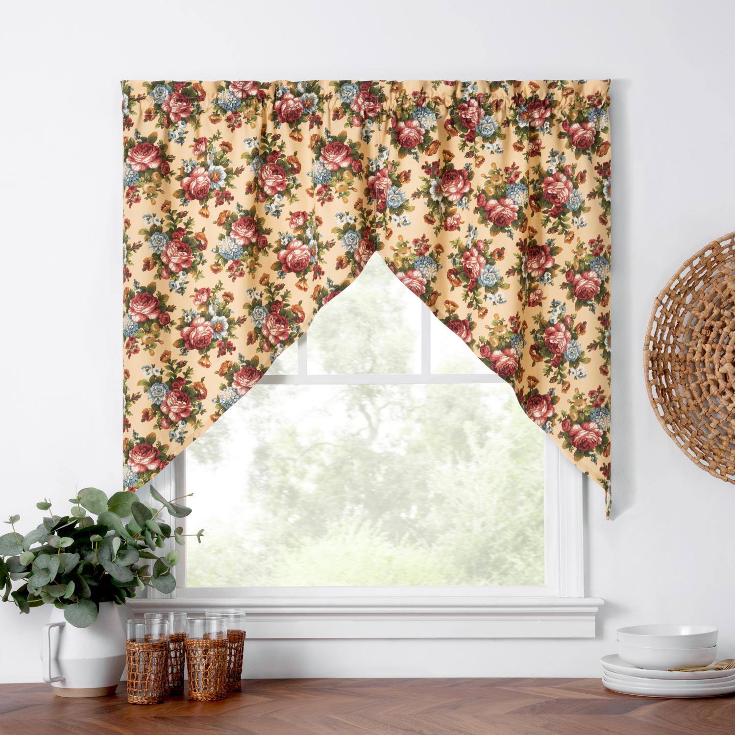 Ellis Curtain Ellis Bella Rose Stylish Medium Scale Printed Floral ...