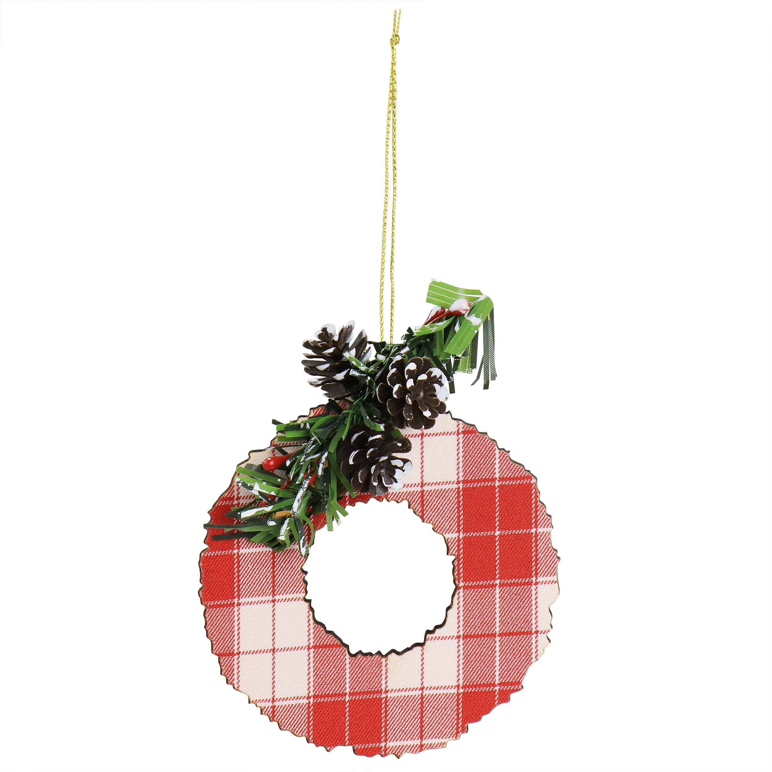 Martha Stewart Holiday Wreath Ornament 4 Piece Set in Red and Green Red ...