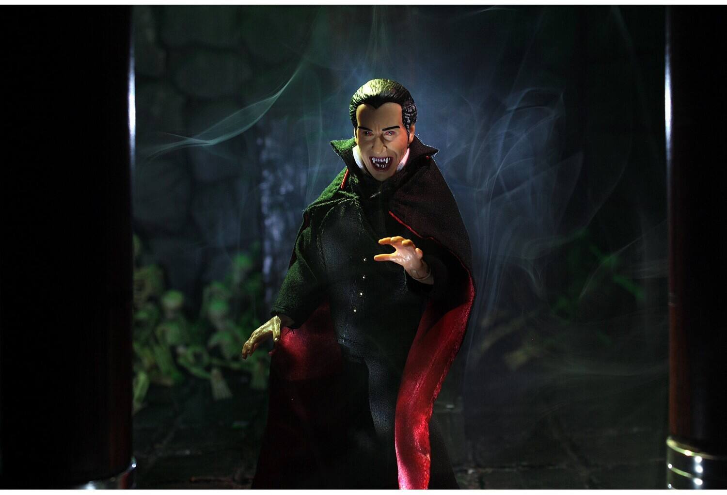 PopMarket Mego Horror Hammer Dracula and Van Helsing Collectible Action ...