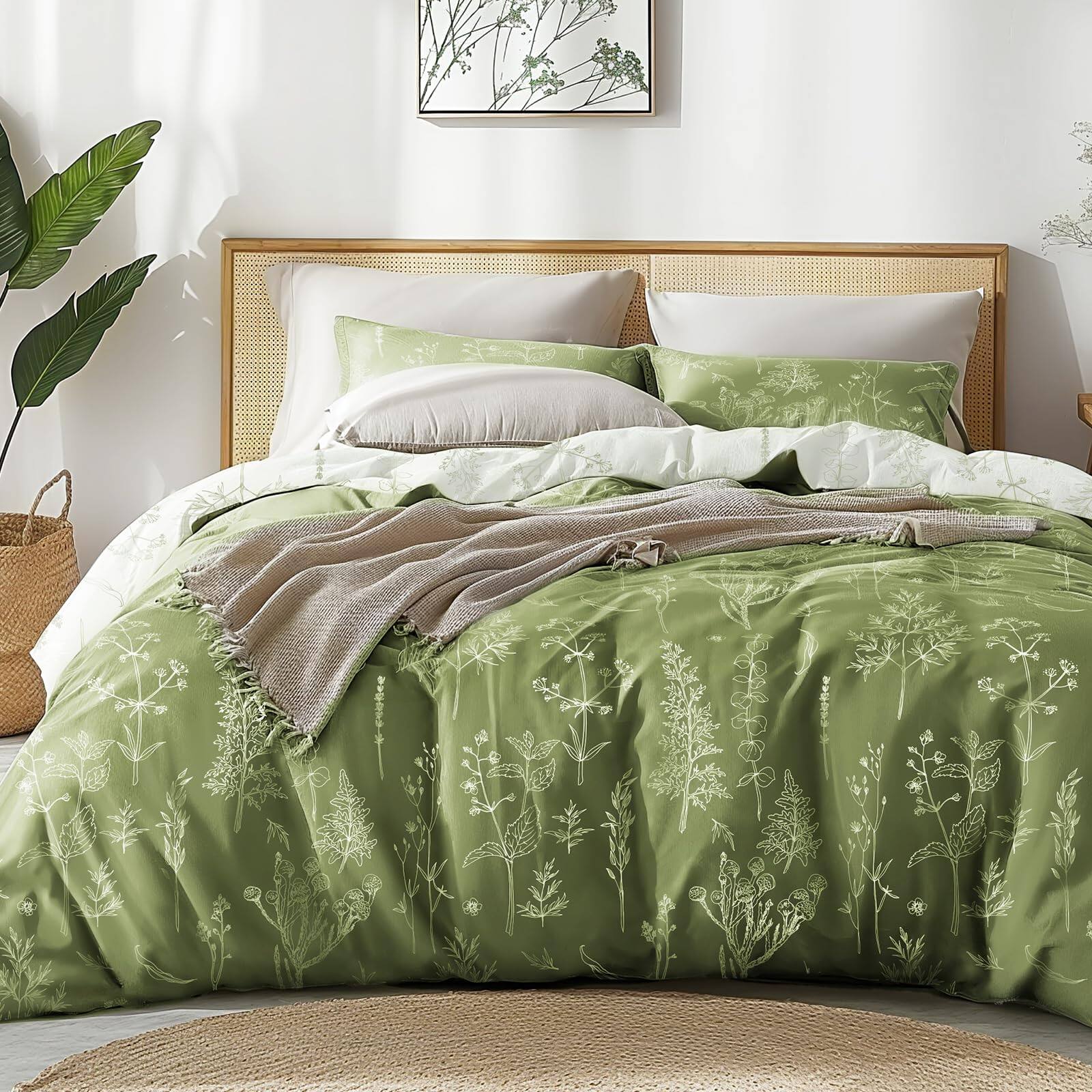 Olive Earthley Blooms - Dusty Queen Comforter Set Size 3 Pieces Cute ...