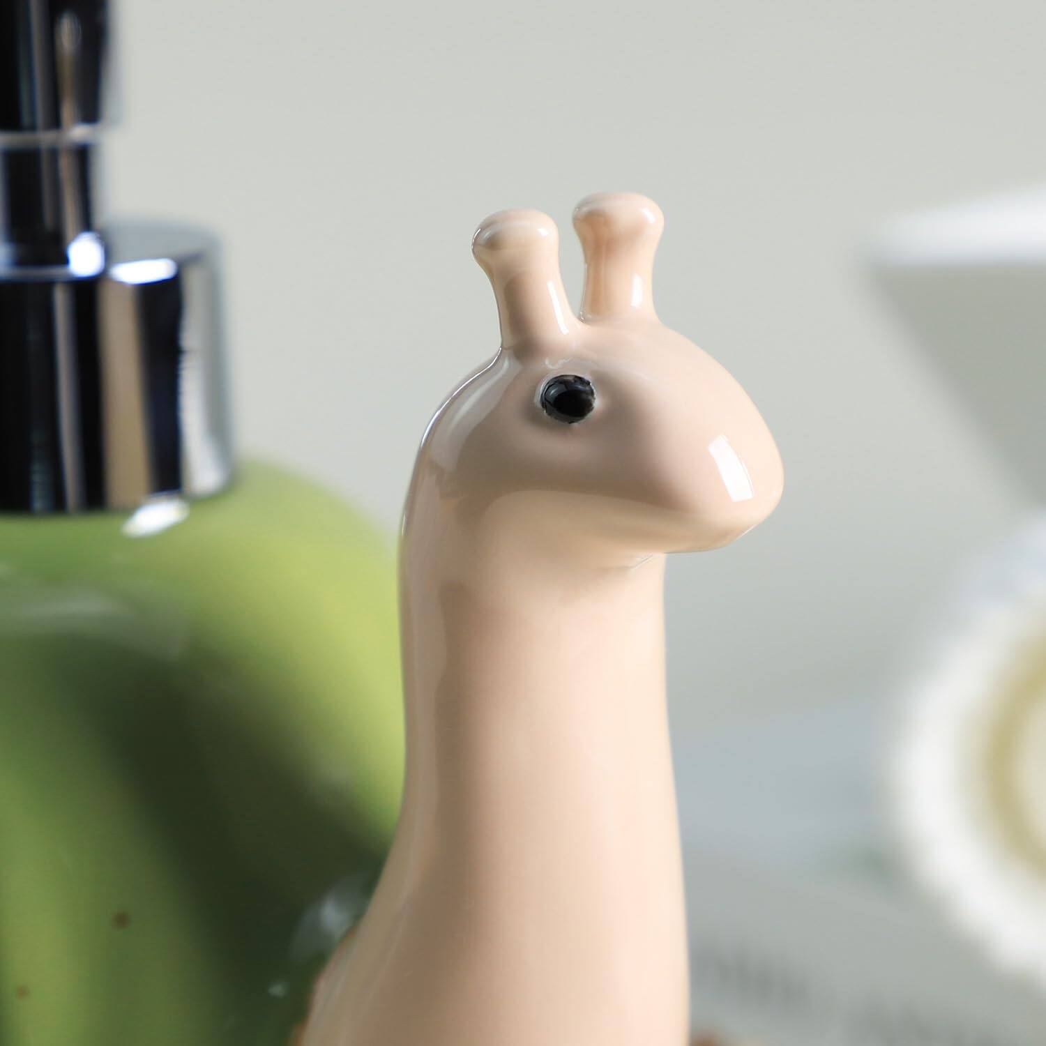 Dapper Styles Ceramic Retro Snail Shape Soap Dispenser With Plastic ...