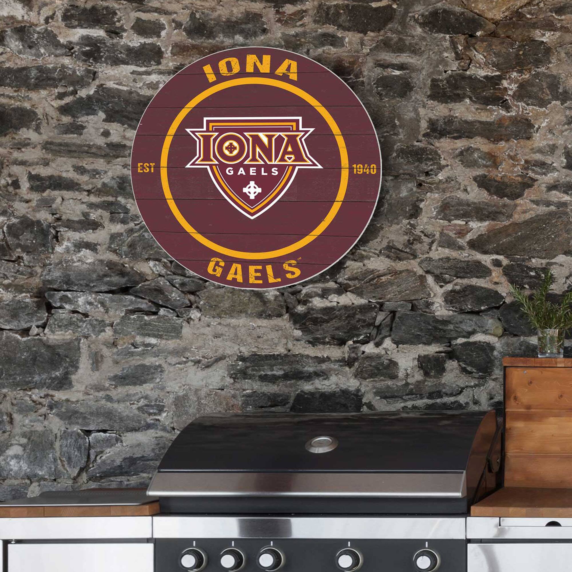 Jardine Iona University Gaels 20'' x 20'' Indoor/Outdoor Team Color ...