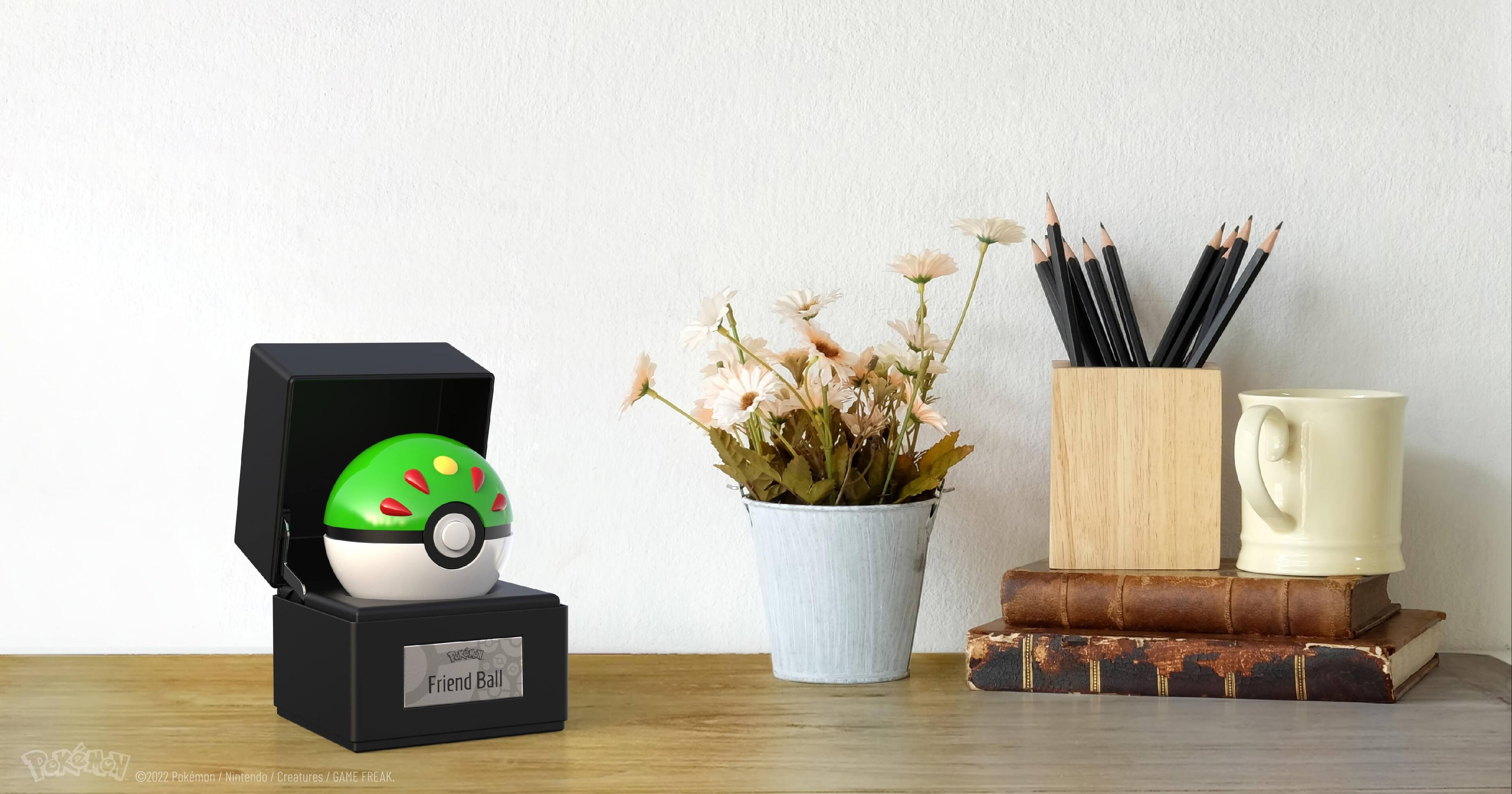 Pokémon Pokemon Light Up Die Cast Friend Ball Replica Green WRC15821 ...