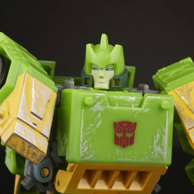 WFC S38 Autobot Springer Voyager Class | Transformers Generations War ...