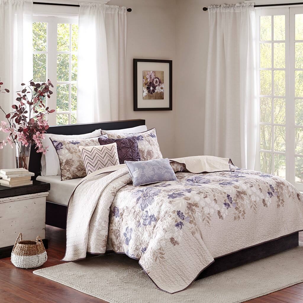 Gracie Mills Ezekiel Tranquil Blossoms 6 Piece Printed Quilt Set with ...