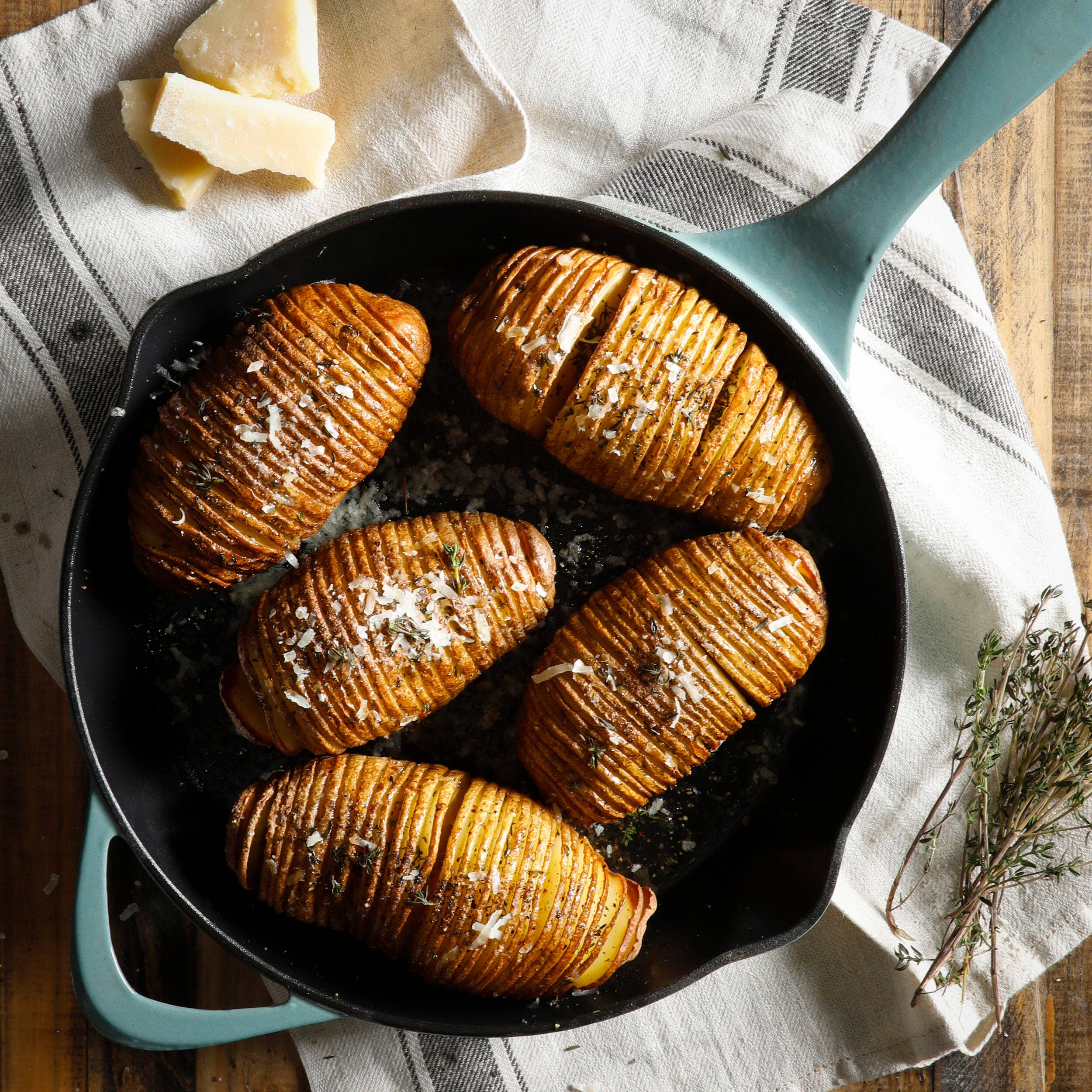 Gibson Cravings By Chrissy Teigen 11 Inch Round Enameled Cast Iron ...