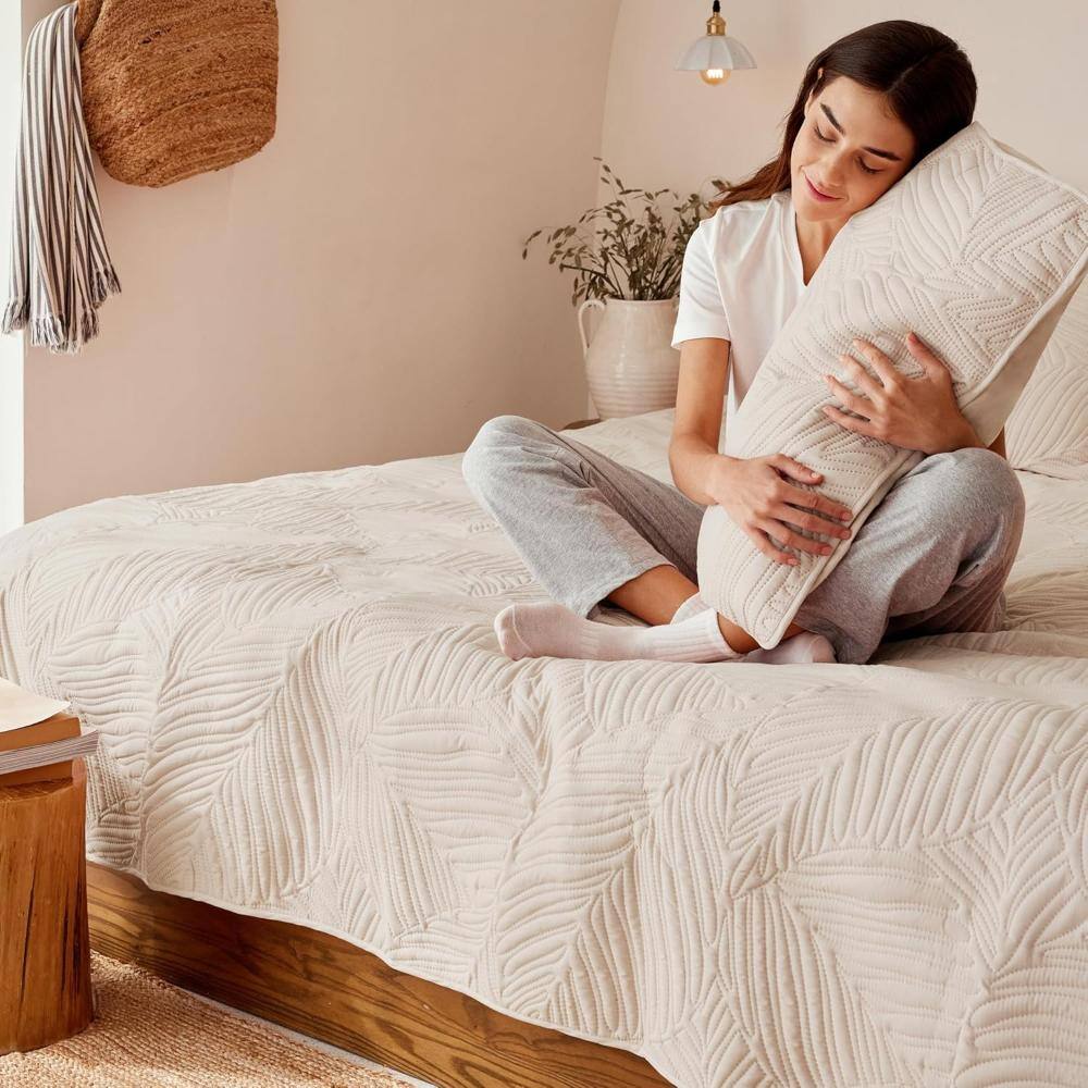 Fabibe Leaf Pattern Quilt Bedding Set Brich Beige FB-QL616 - Best Buy