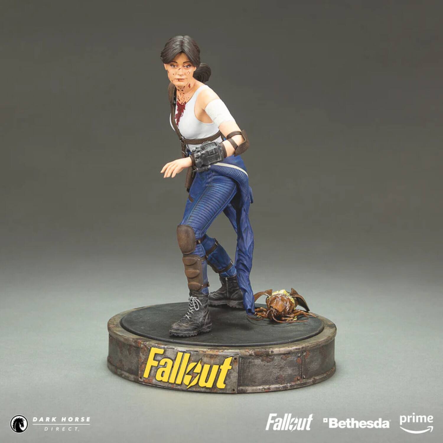 Dark Horse Comics Dark Horse Fallout (Amazon): Lucy Figure Collectibles ...