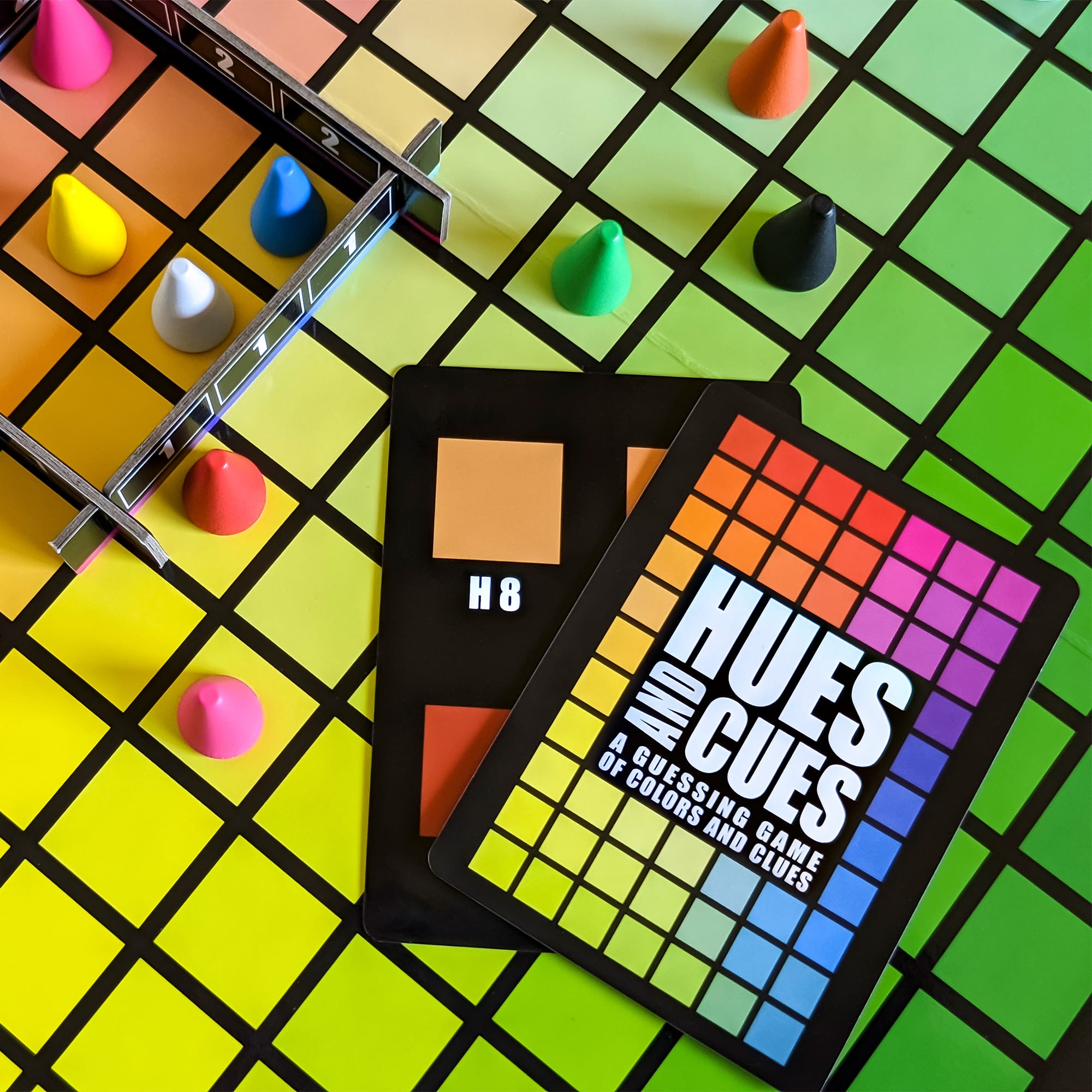Questions and Answers: USAoploy USAopoly: Hues & Cues A Guessing Game ...