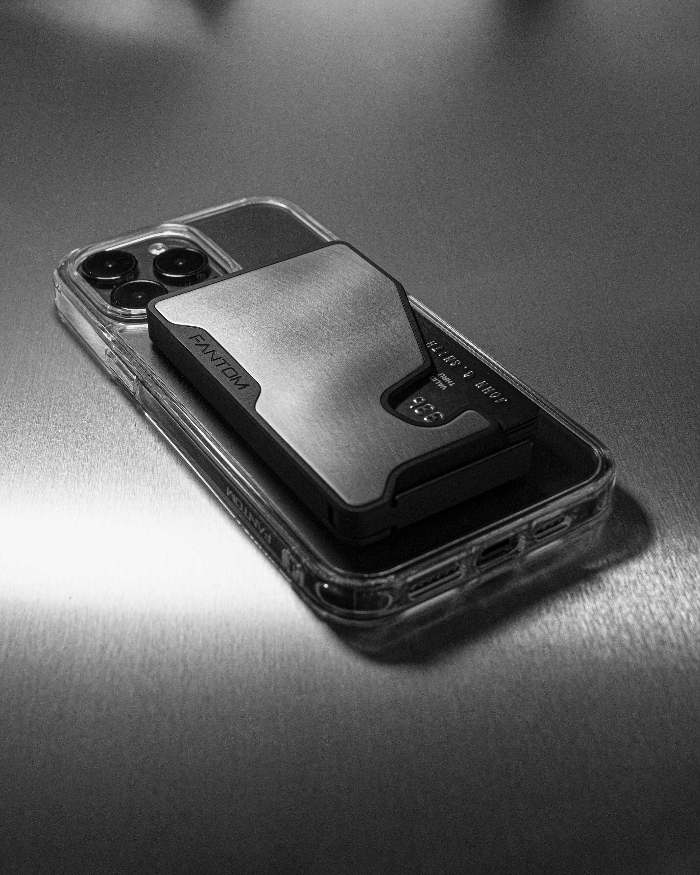 Fantom M Extra Slim MagSafe iPhone Wallet Titanium Silver - Best Buy