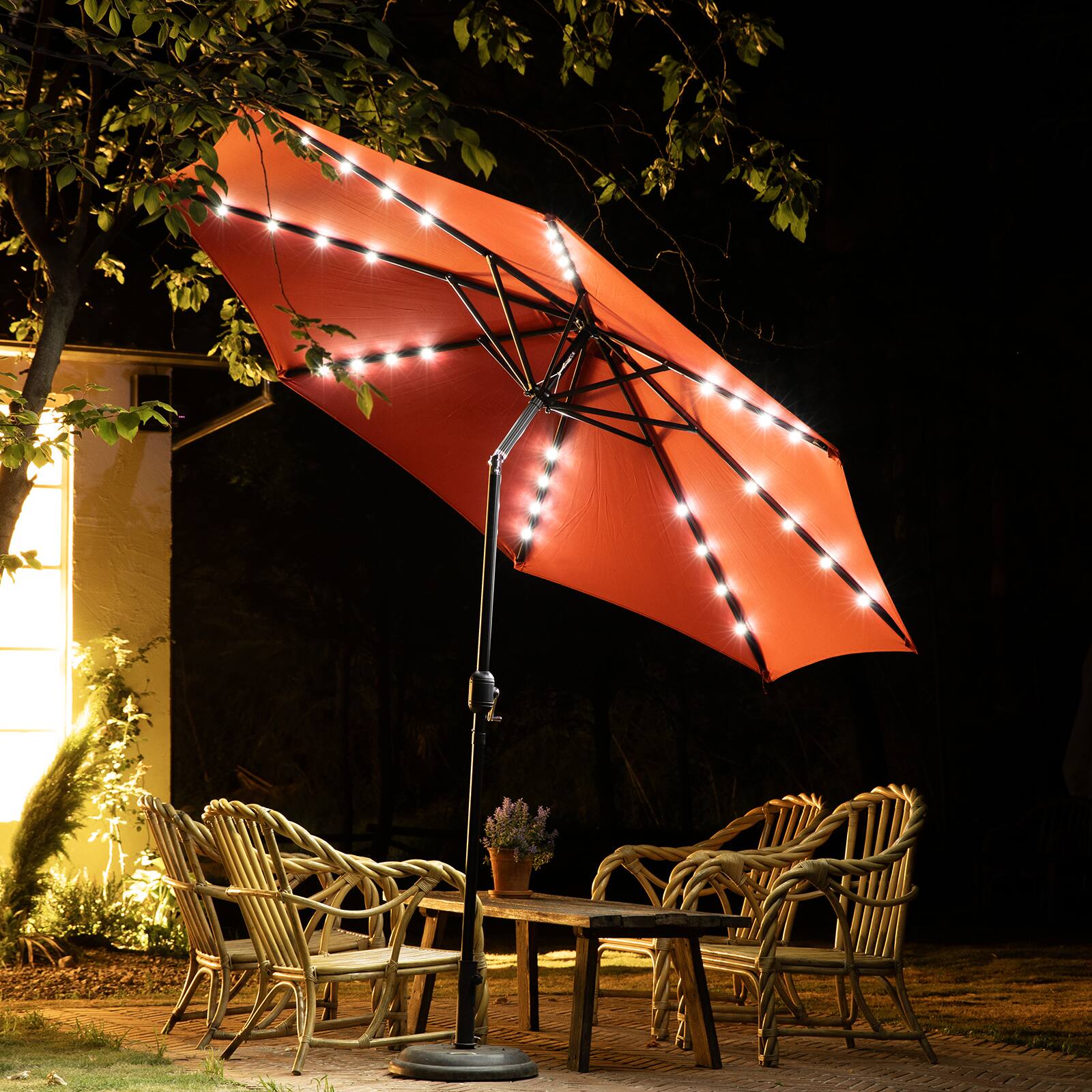AENKYO 10ft Solar Polyester 32 LED Lighted Patio Umbrella with Tilt ...