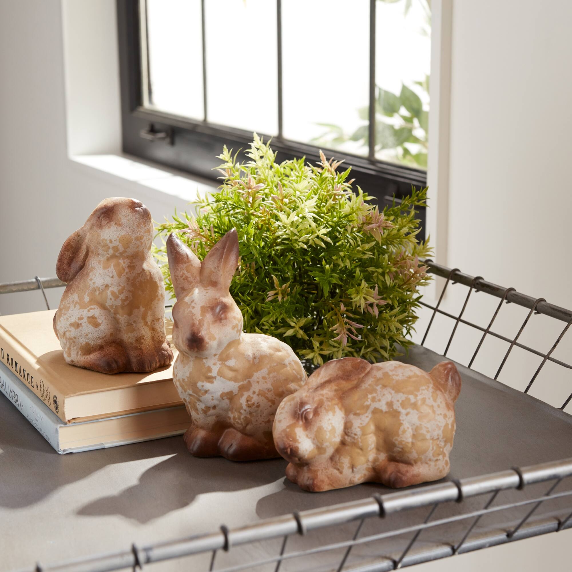 BreeBe Weathered Terra Cotta Rabbit Garden Statue (Set of 6) Grey ...