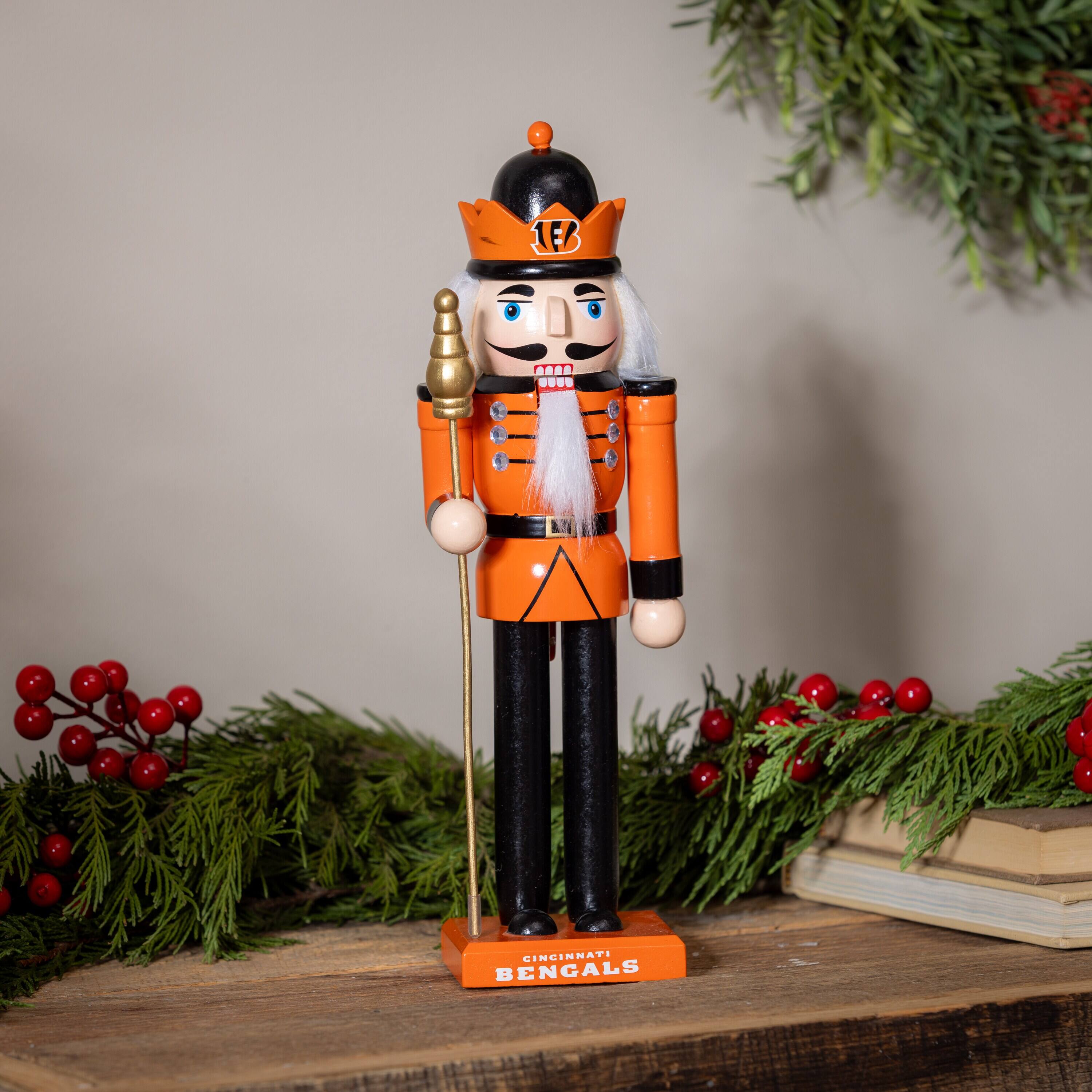 Evergreen Enterprises Cincinnati Bengals 12" Wooden Nutcracker Statue ...