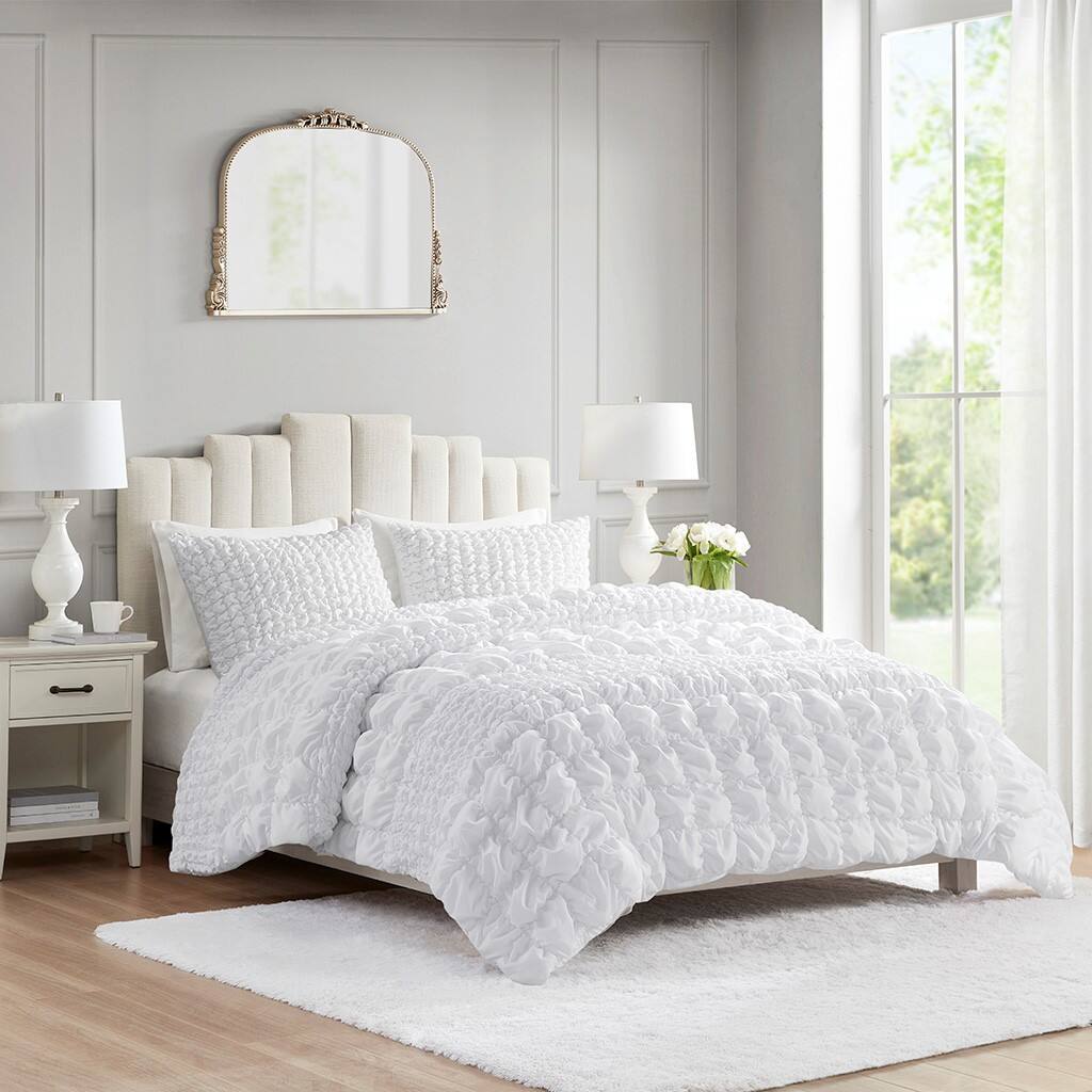 Gracie Mills Hydra 3 Piece Stripe Ruched Comforter Set White 5938-01PM ...