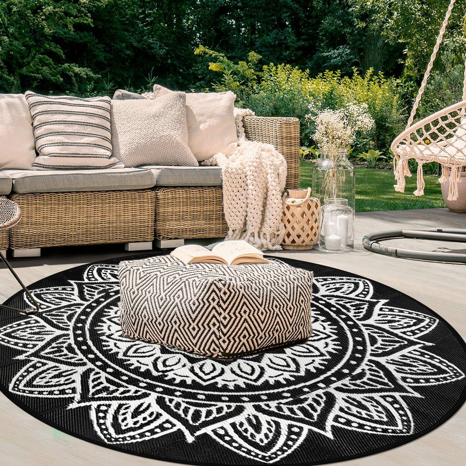 Reds Spade Round Outdoor Rugs For Patios 5 Ft Rug Waterproof Patio ...