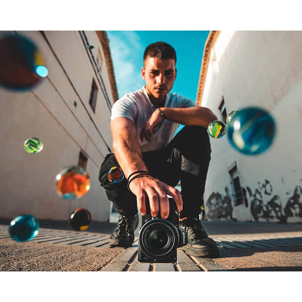 Nikon Z5 Mirrorless Camera + 24 200mm F4 6.3 VR Lens + 2x 128GB Card ...