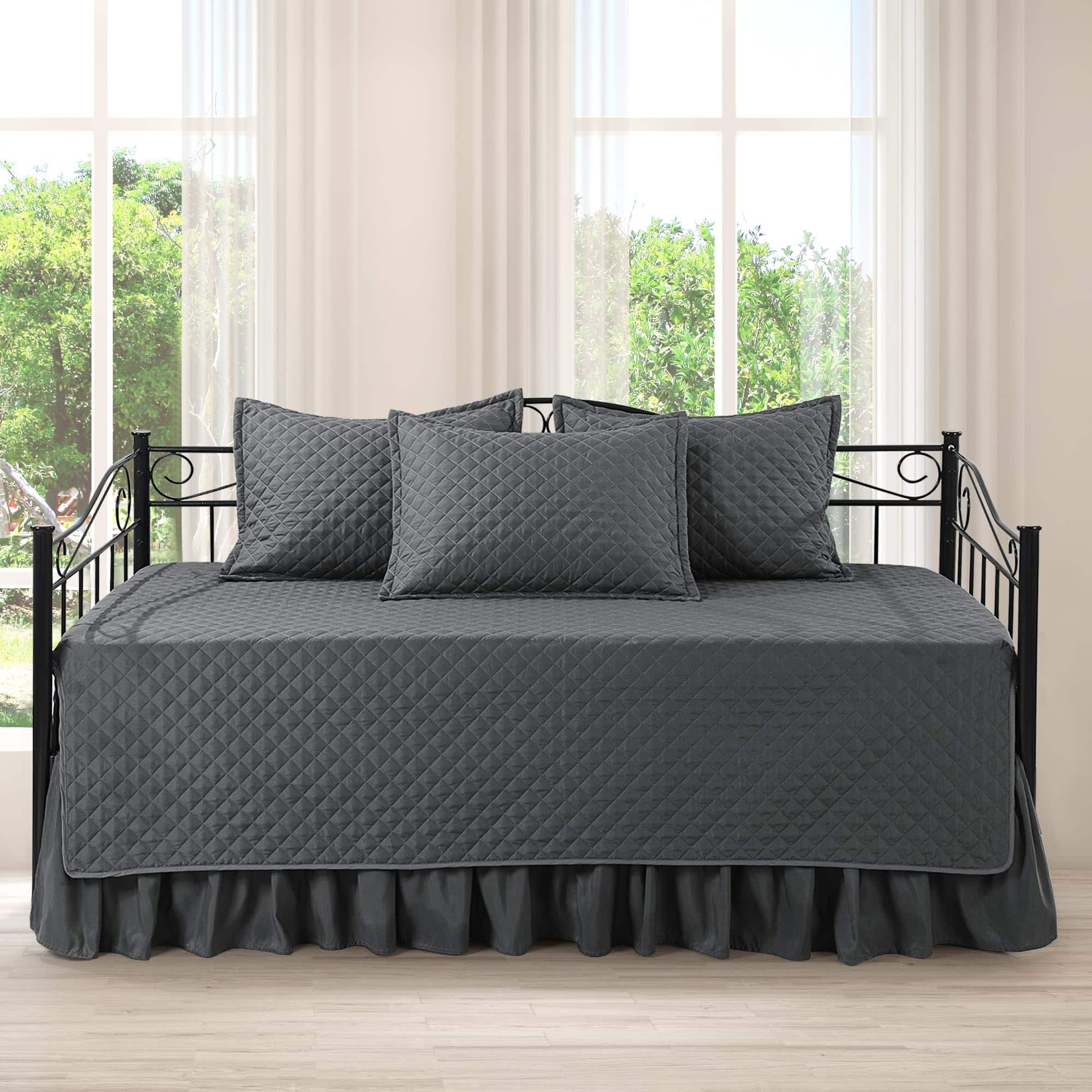 Dapper Styles - Daybed Covers Sets With Bedskirt For Bed All Season ...