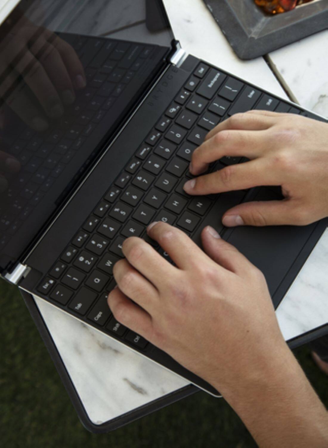 Best Buy: Brydge SP+ Wireless Keyboard with Touchpad for Surface Pro 8 ...