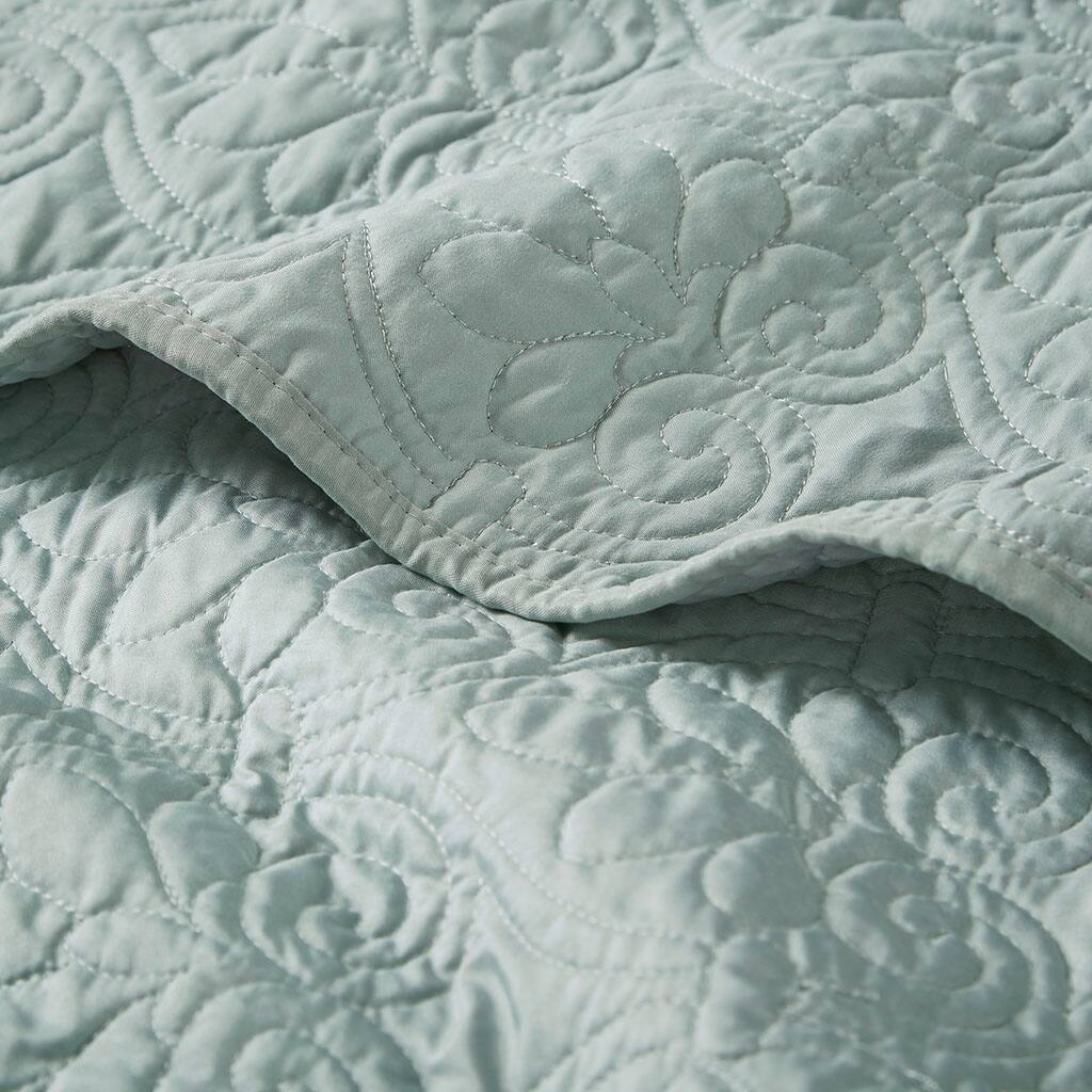Gracie Mills Sandy Classic Stitch Oversized Quilted Throw Blanket ...