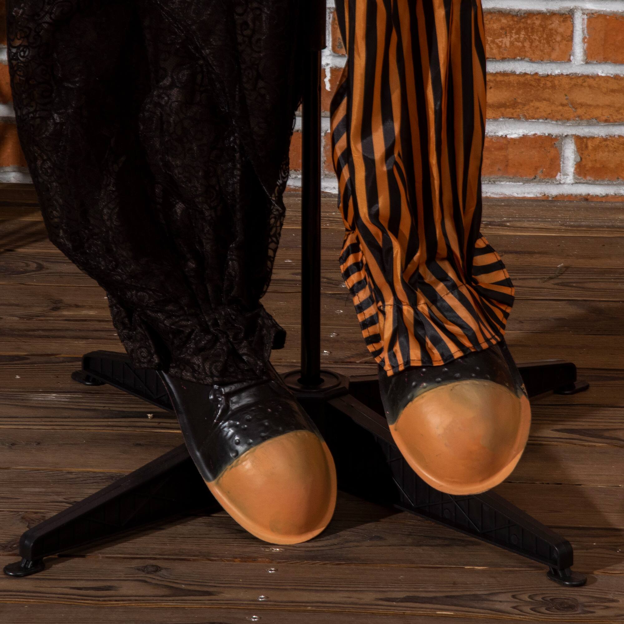 Outsunny 67" Life Size Outdoor Halloween Decorations Talking Circus ...