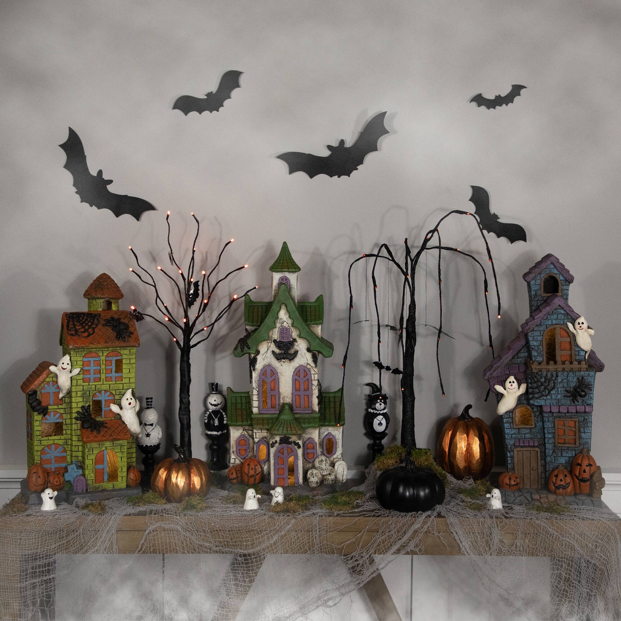 Northlight LED Lighted Haunted House with Skulls Halloween Decoration ...