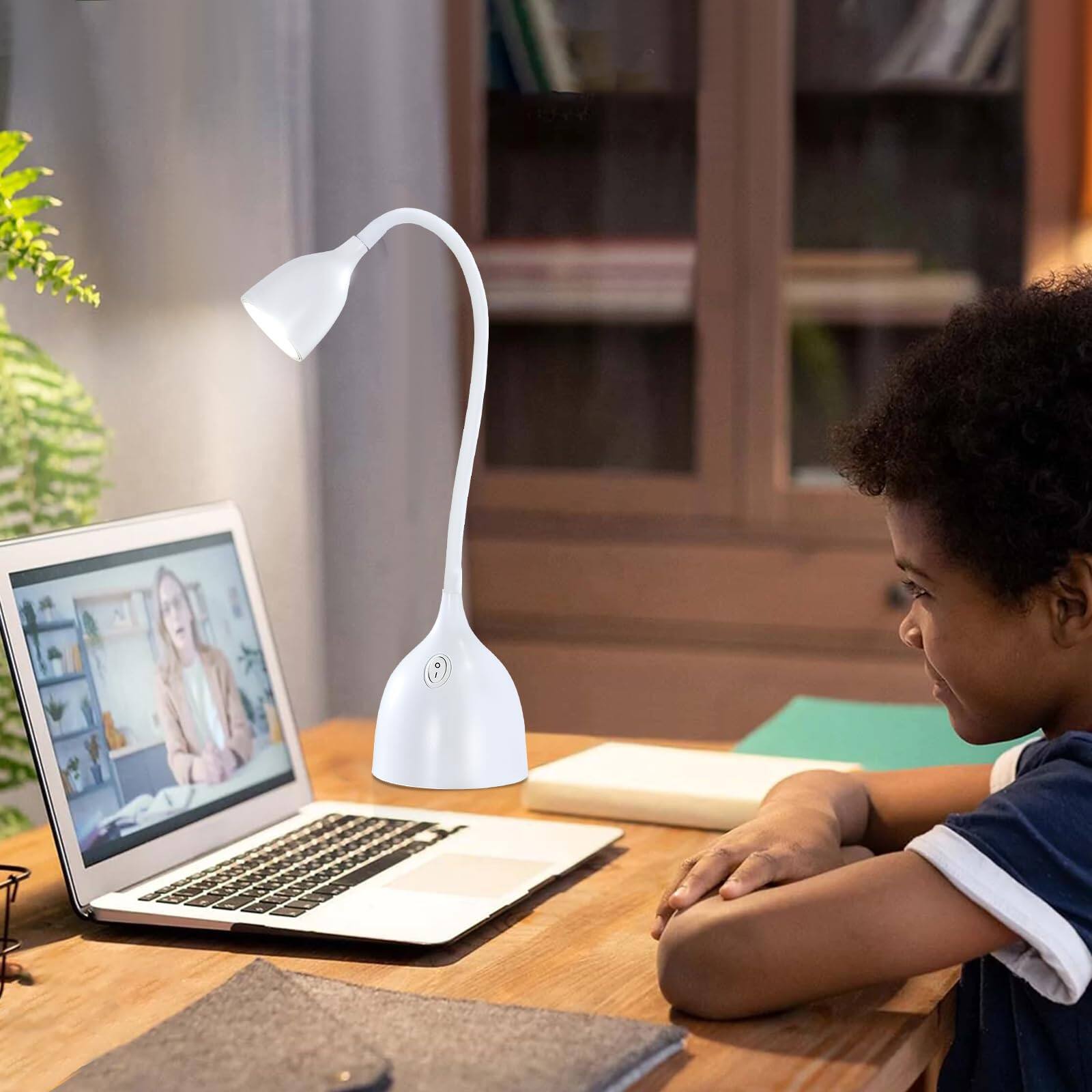 HM 1810 Desk Lamp College Dorm Room LED Reading Light Adjustable ...