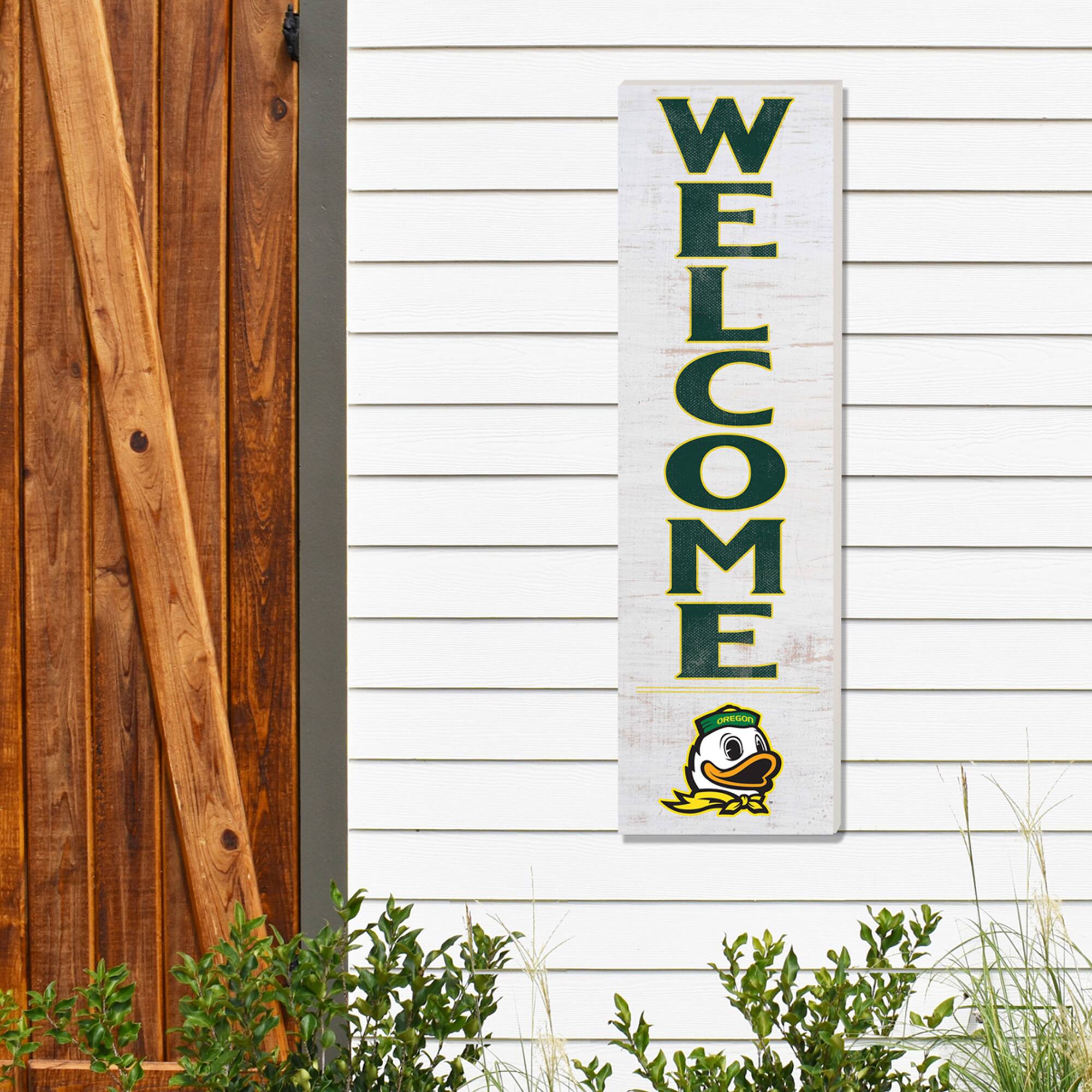Jardine Oregon Ducks 10'' x 35'' Indoor/Outdoor Welcome Sign White ...
