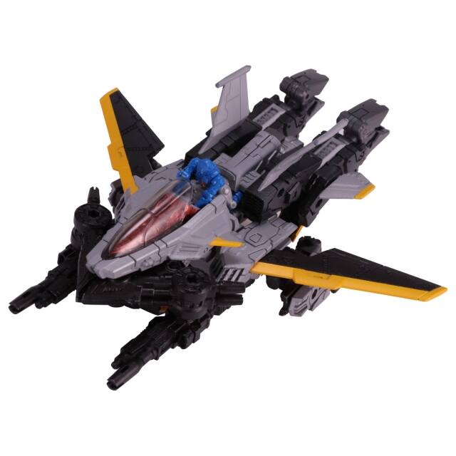Transformers DA 32 Maneuver Sky Jacket | Diaclone Reboot - Best Buy