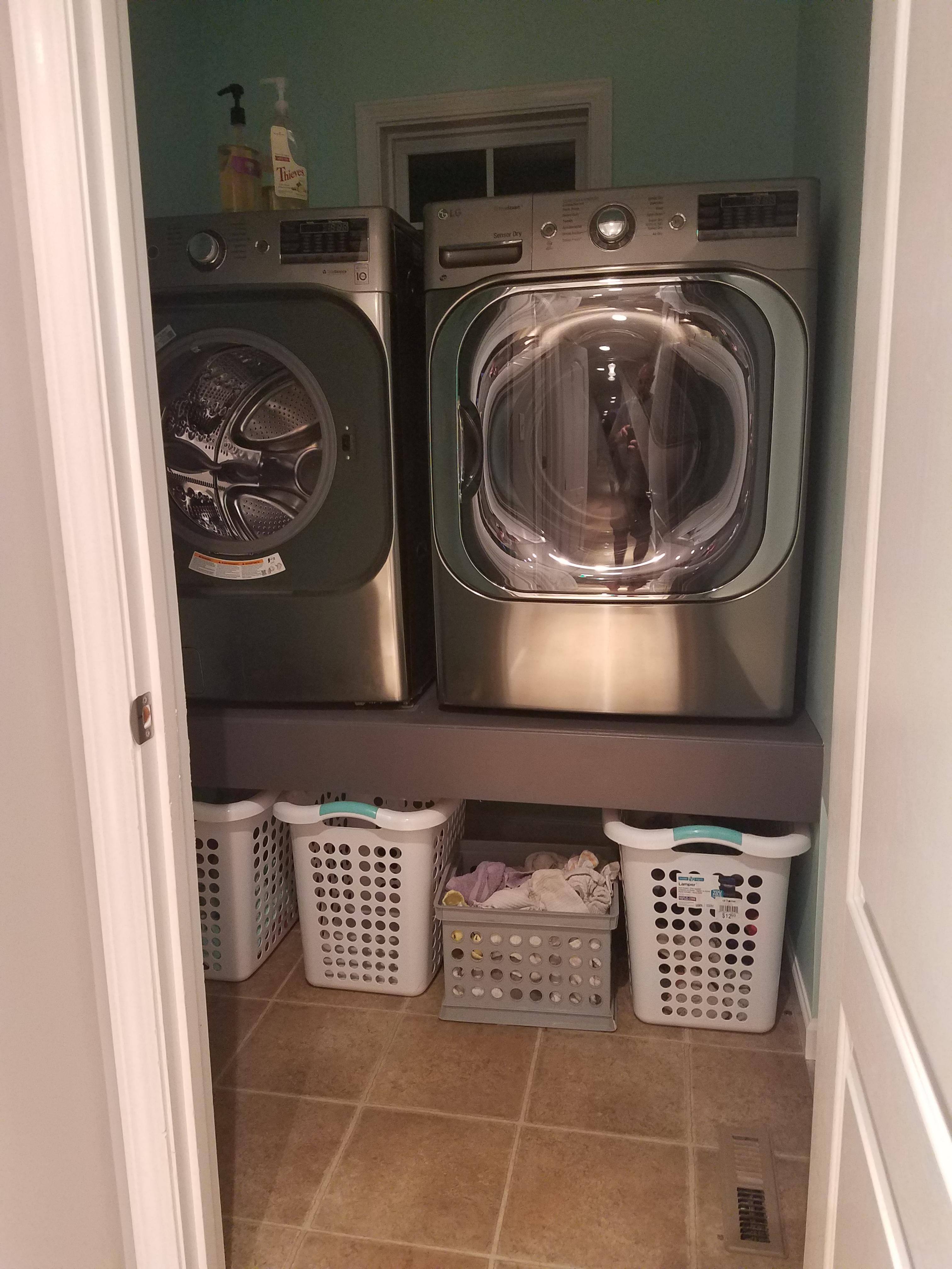Best Buy: LG 9.0 Cu. Ft. 14-Cycle Electric Dryer with Steam White DLEX8100W