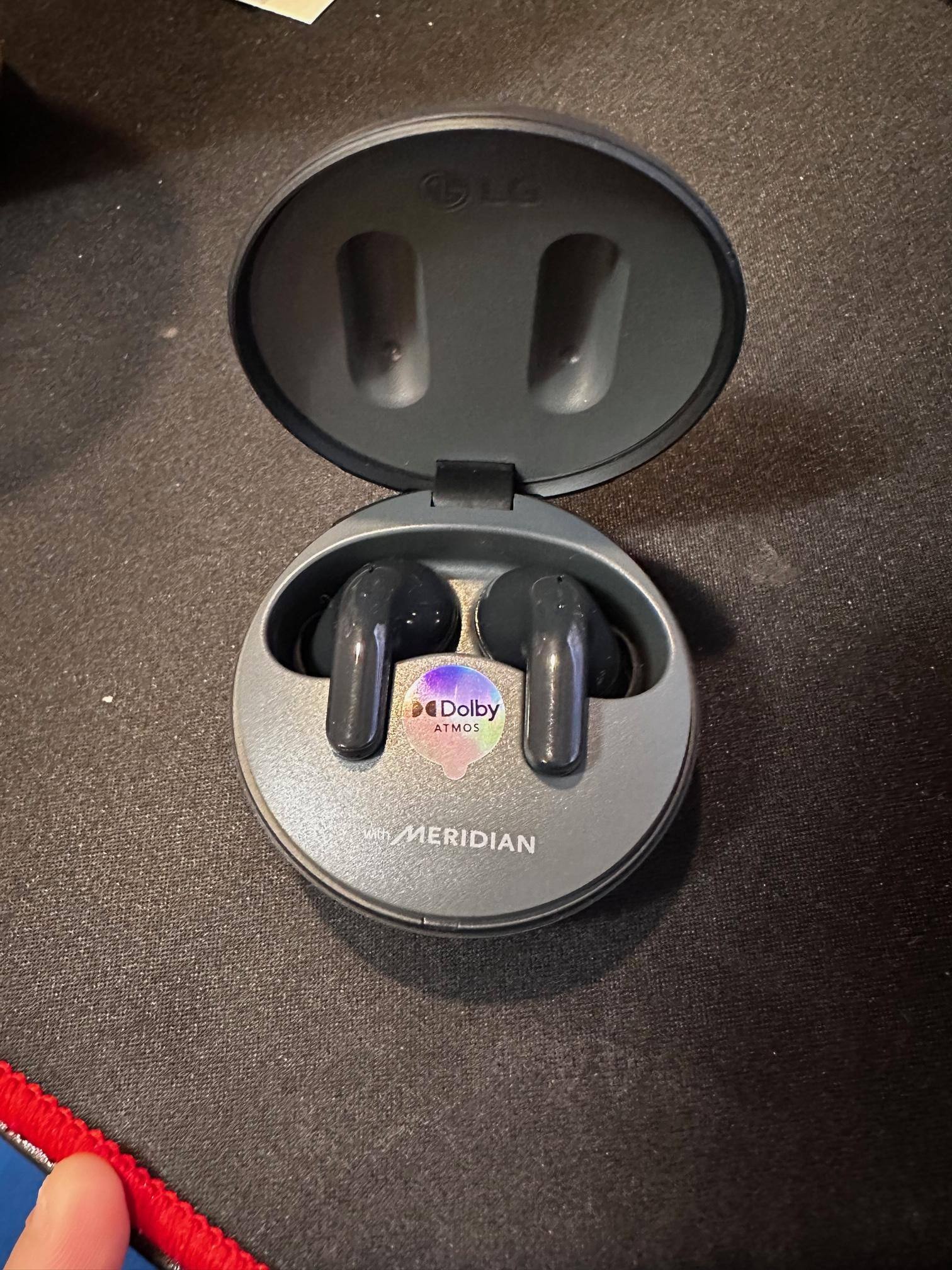 LG TONE Free T90Q True Wireless Noise Cancelling In-Ear Earbuds Black ...