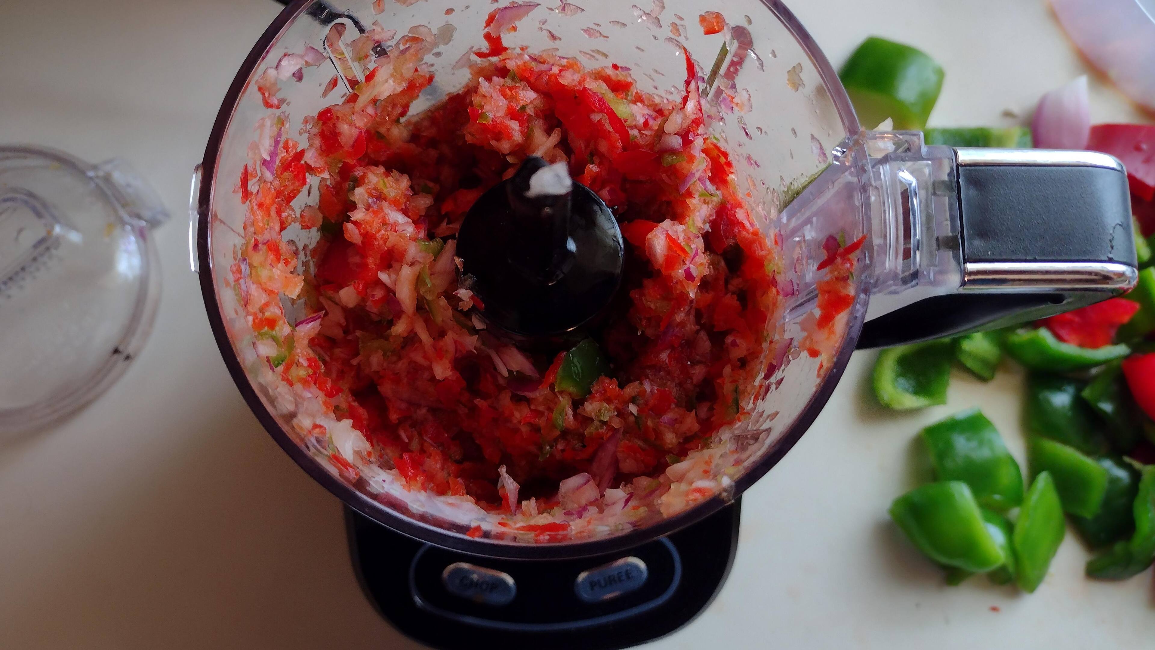 Best Buy: Bella 3-Cup Mini Chopper Black 14763