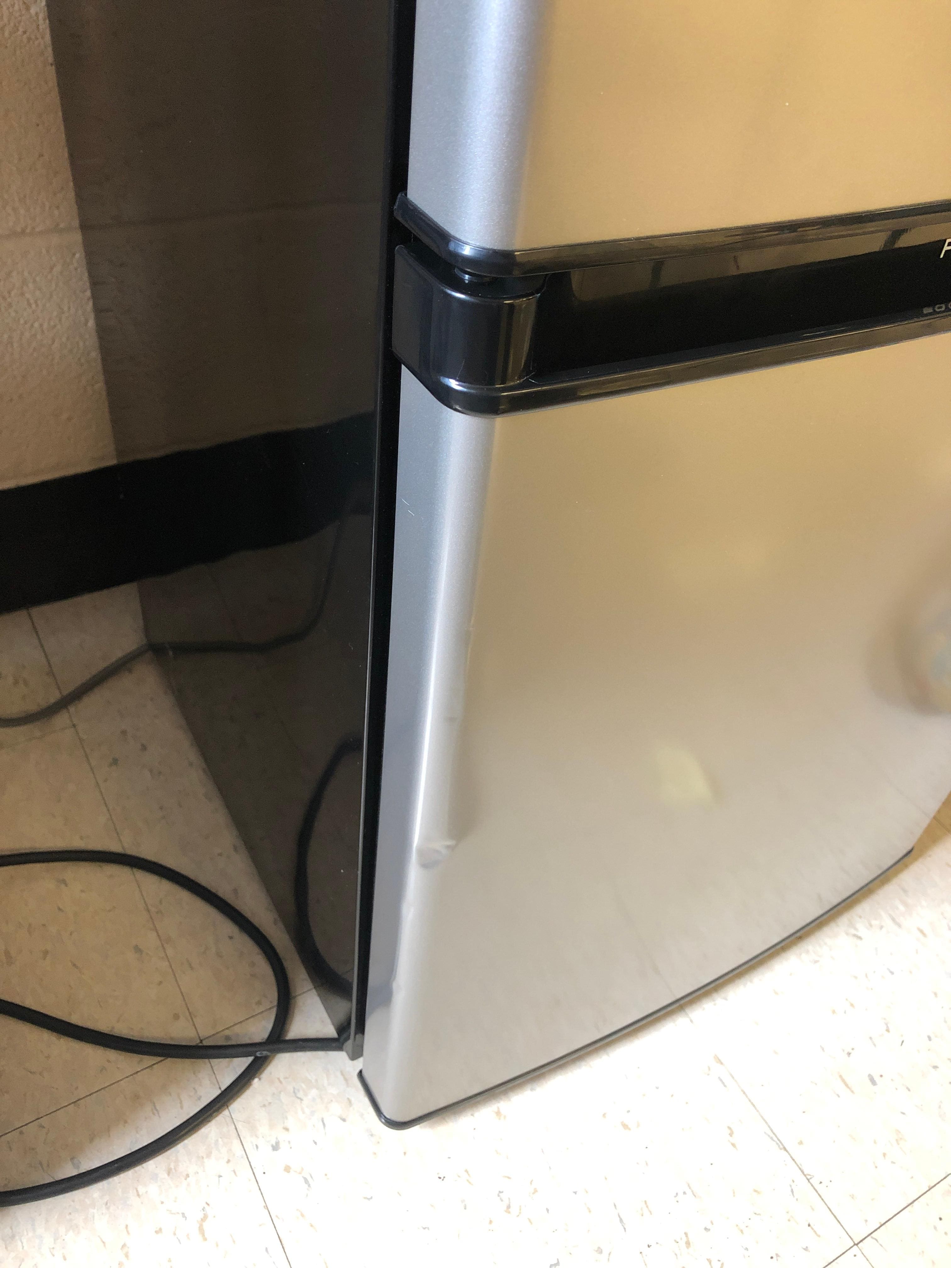 Customer Reviews: Frigidaire 3.1 Cu. Ft. Mini Fridge with Built-In ...