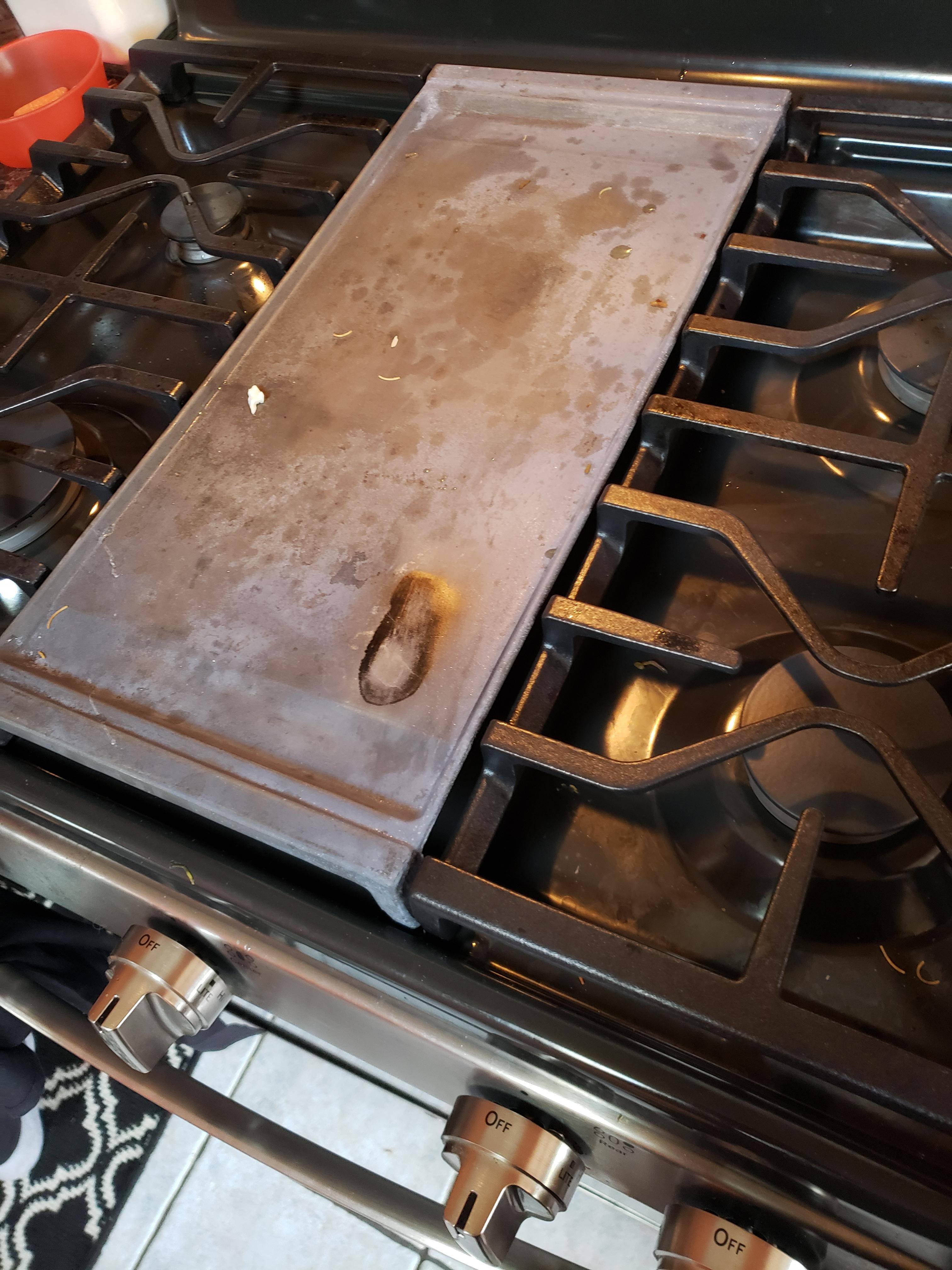 GE 5.0 Cu. Ft. Freestanding Gas Range with Self-cleaning and Power Boil ...