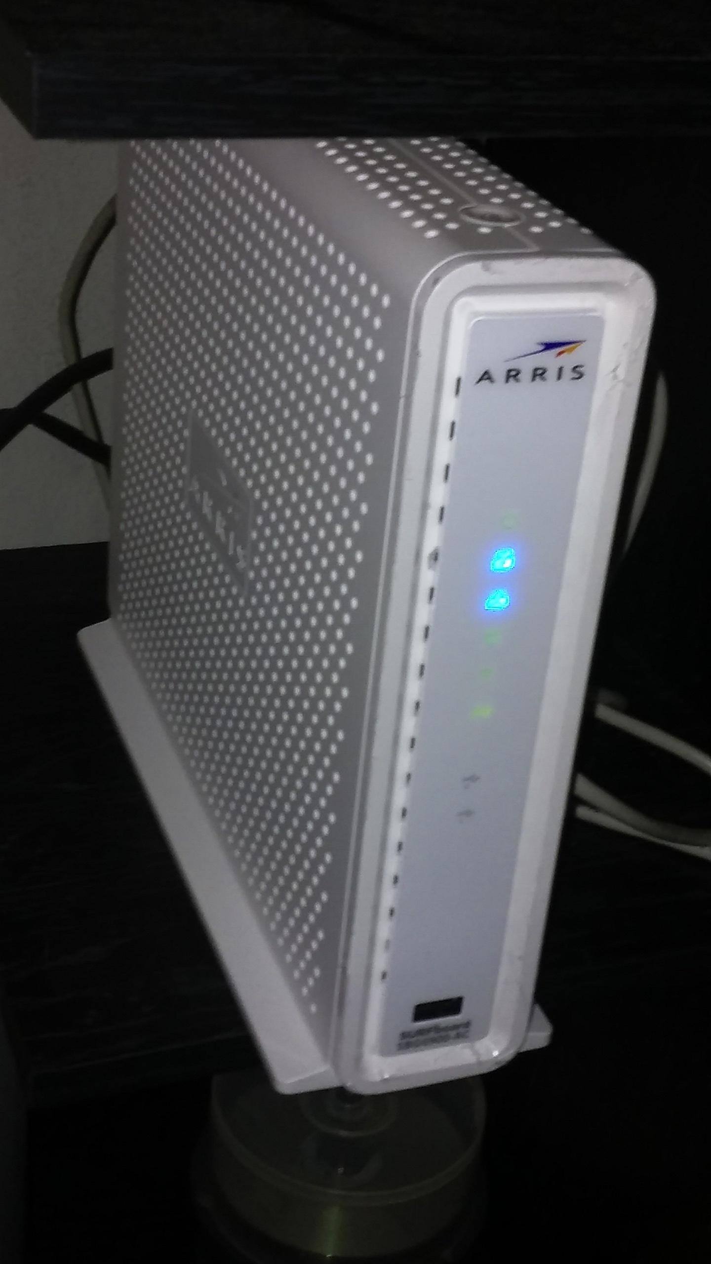 ARRIS SURFboard AC1900 Dual Band Router with DOCSIS 3.0 Cable Modem ...