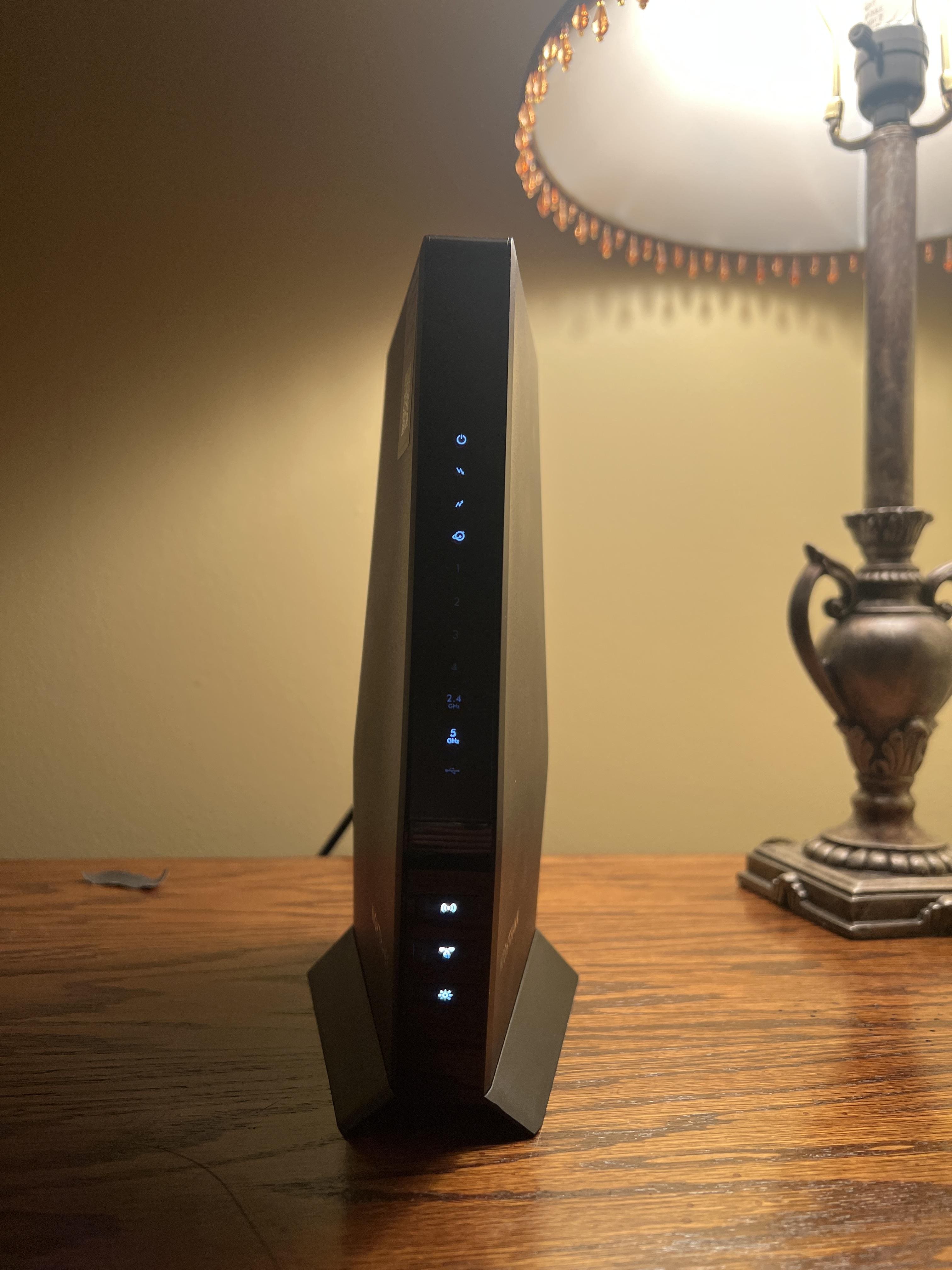 NETGEAR Nighthawk AX2700 Router with 32 x 8 DOCSIS 3.1 Cable Modem ...