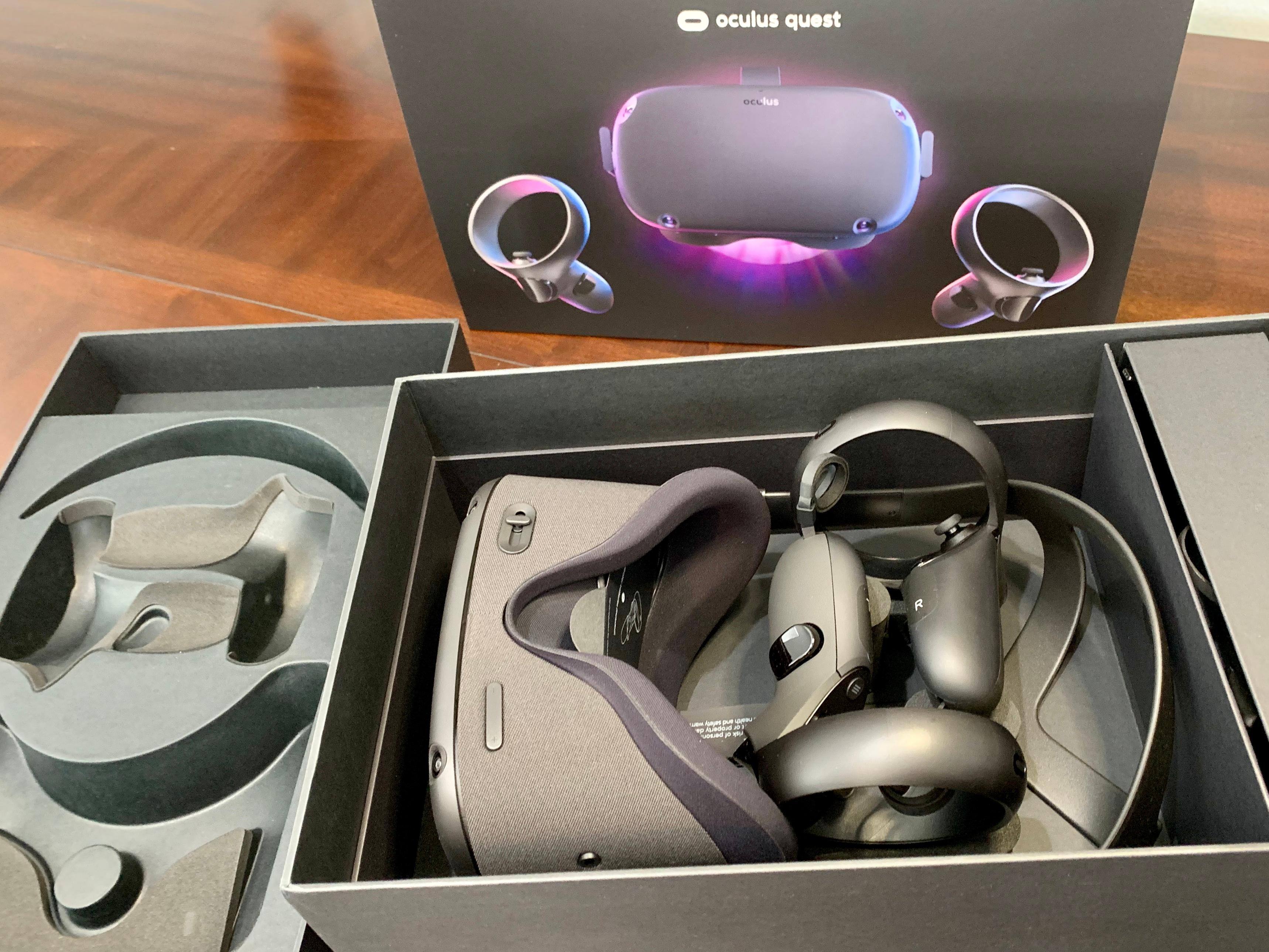 Best Buy: Oculus Quest All-in-one VR Gaming Headset 128GB Black 301-00171-01