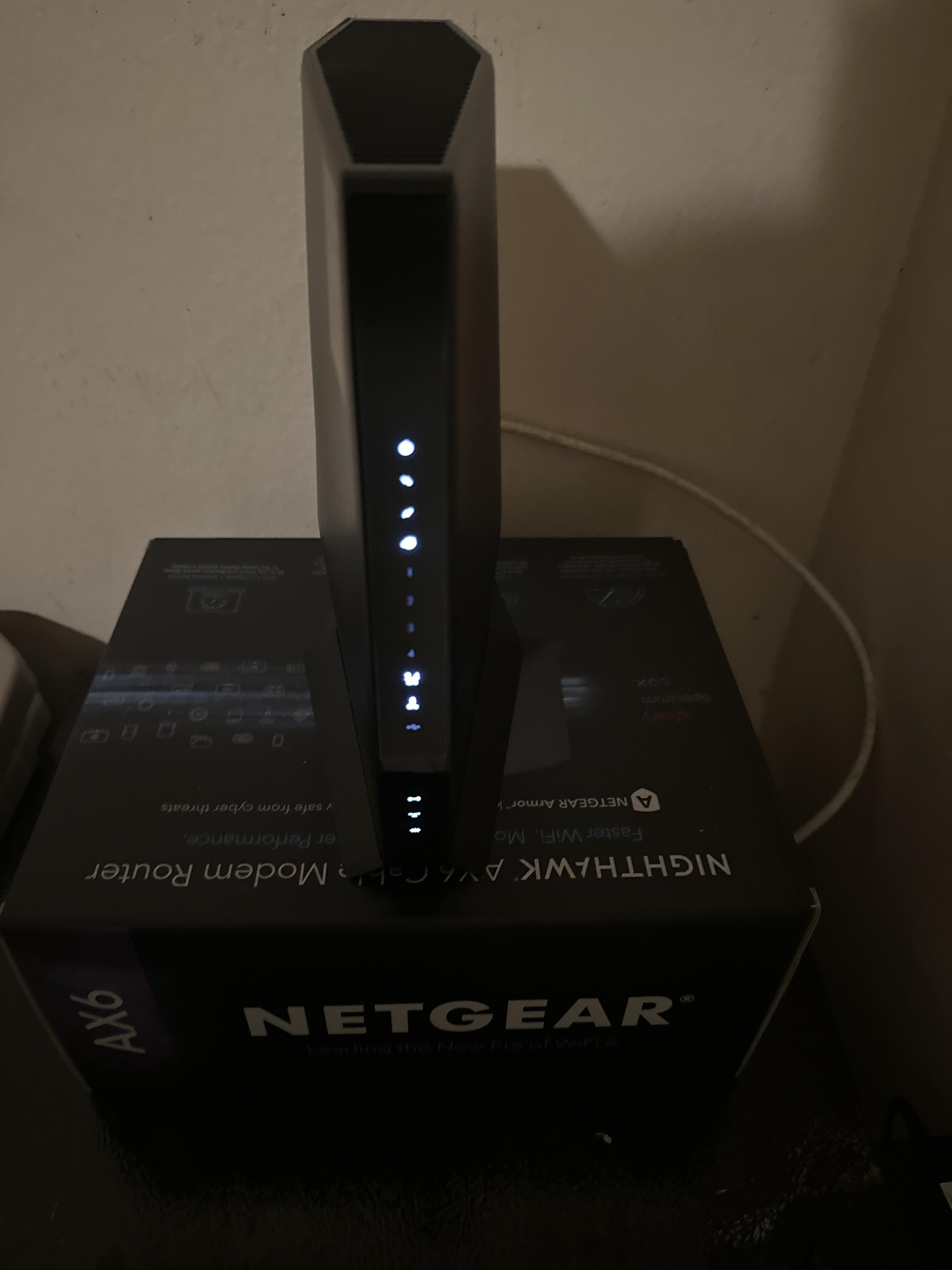 Customer Reviews: NETGEAR Nighthawk AX2700 Router with 32 x 8 DOCSIS 3. ...
