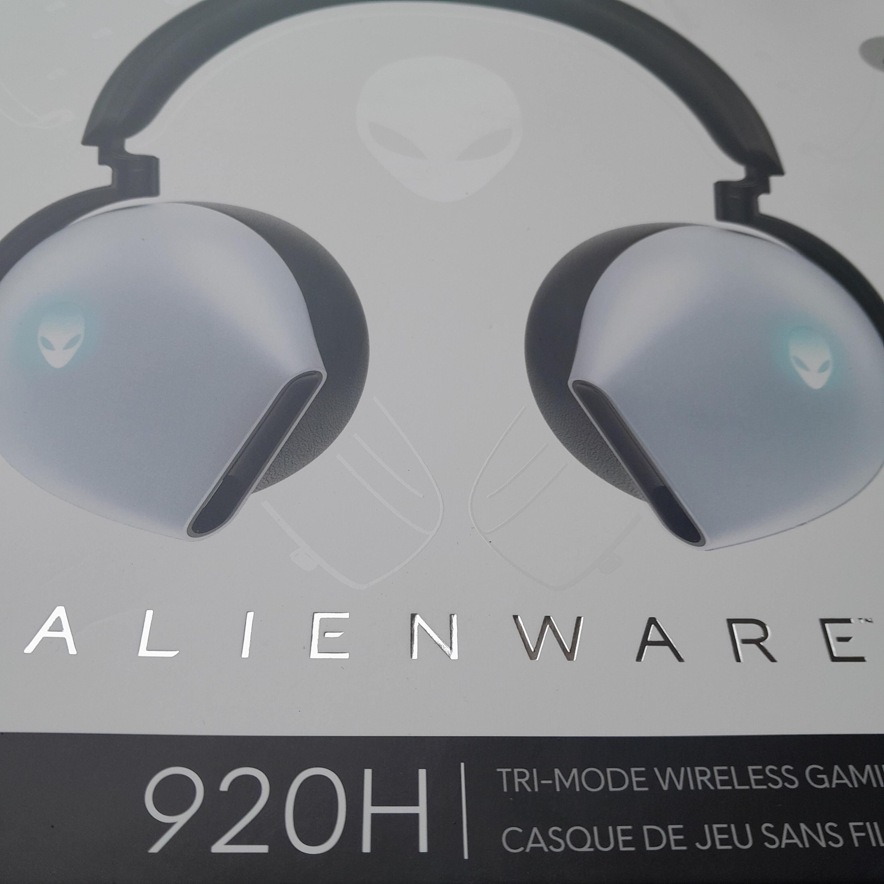 Best Buy: Alienware Stereo Wireless Gaming Headset AW920H Lunar Light ...