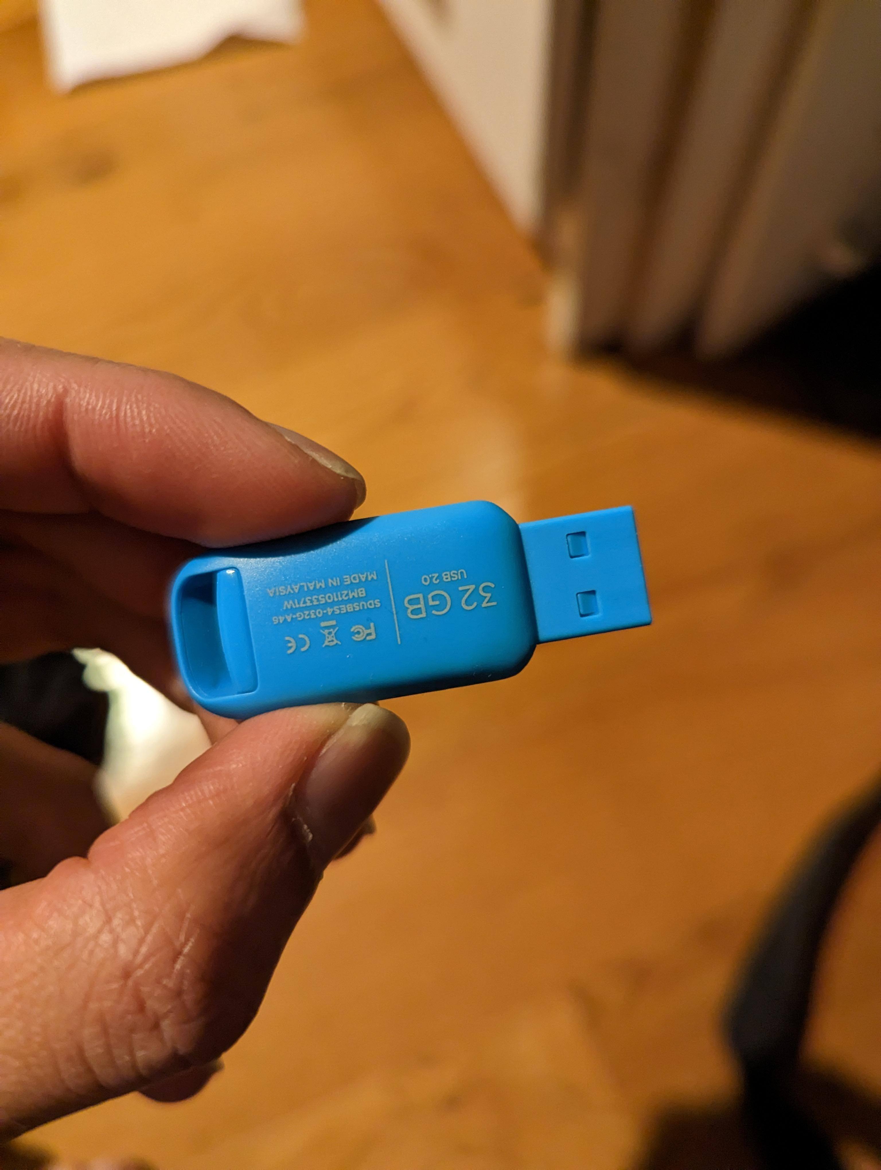 Best Buy: WD Easystore 32GB USB 2.0 Flash Drives (3-Pack) Blue SDUSBES4 ...