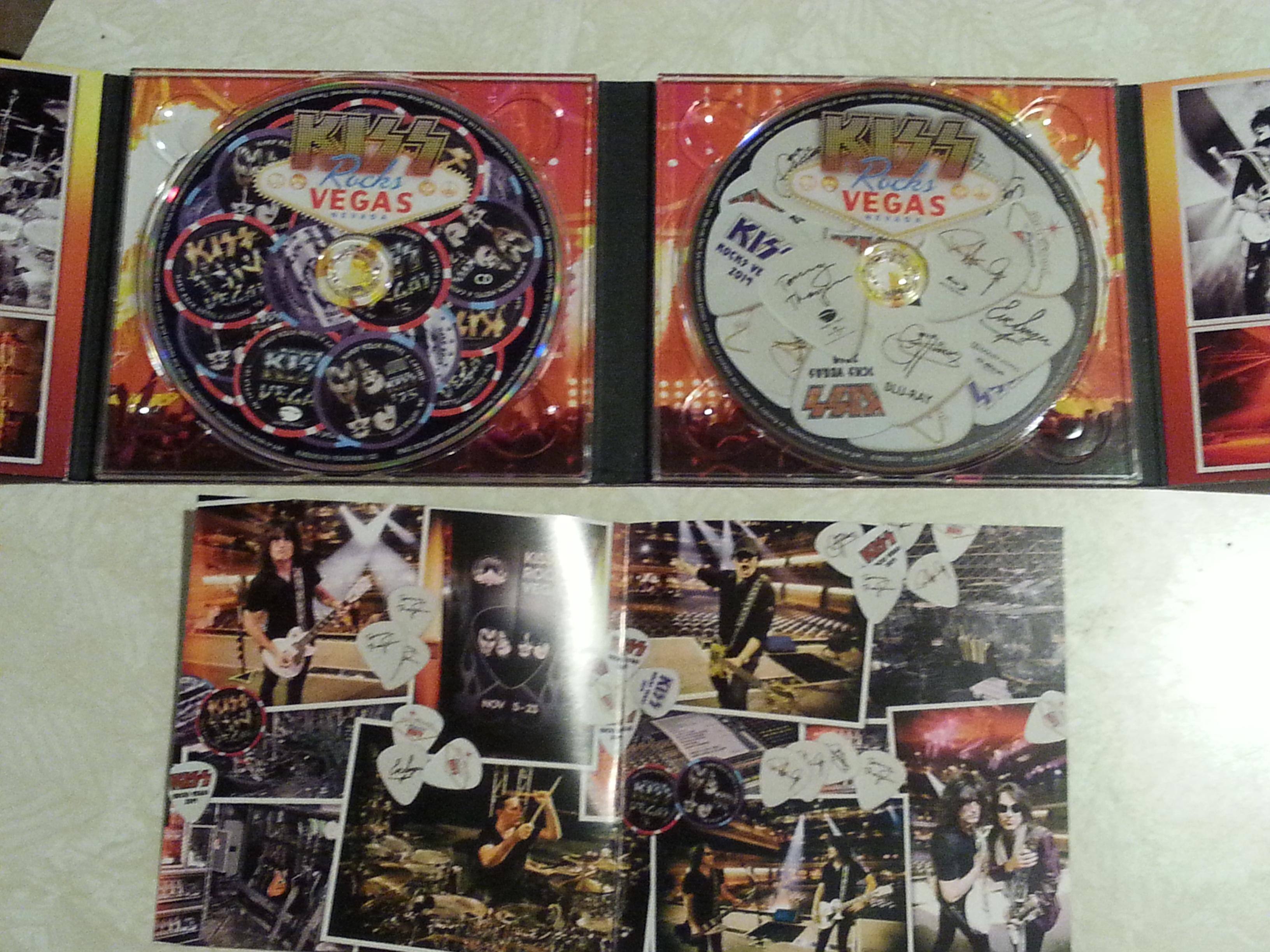 Best Buy: Kiss Rocks Vegas [CD & Blu-Ray]